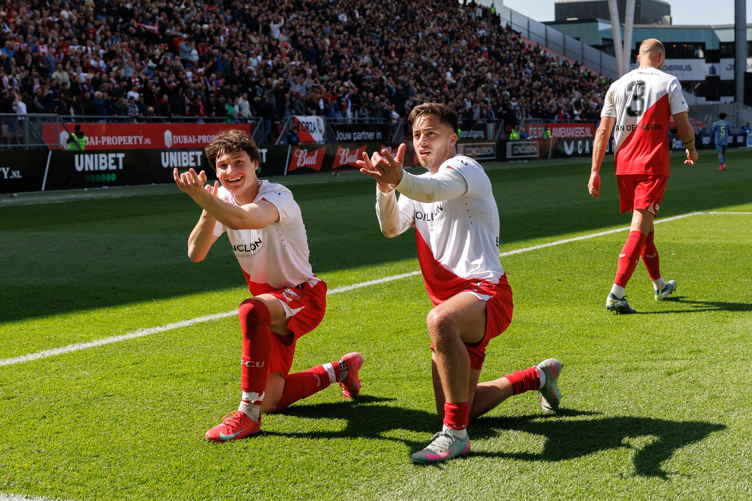 Ongekende afstraffing voor Ajax: FC Utrecht slaat vier keer toe tegen koploper | Het Parool