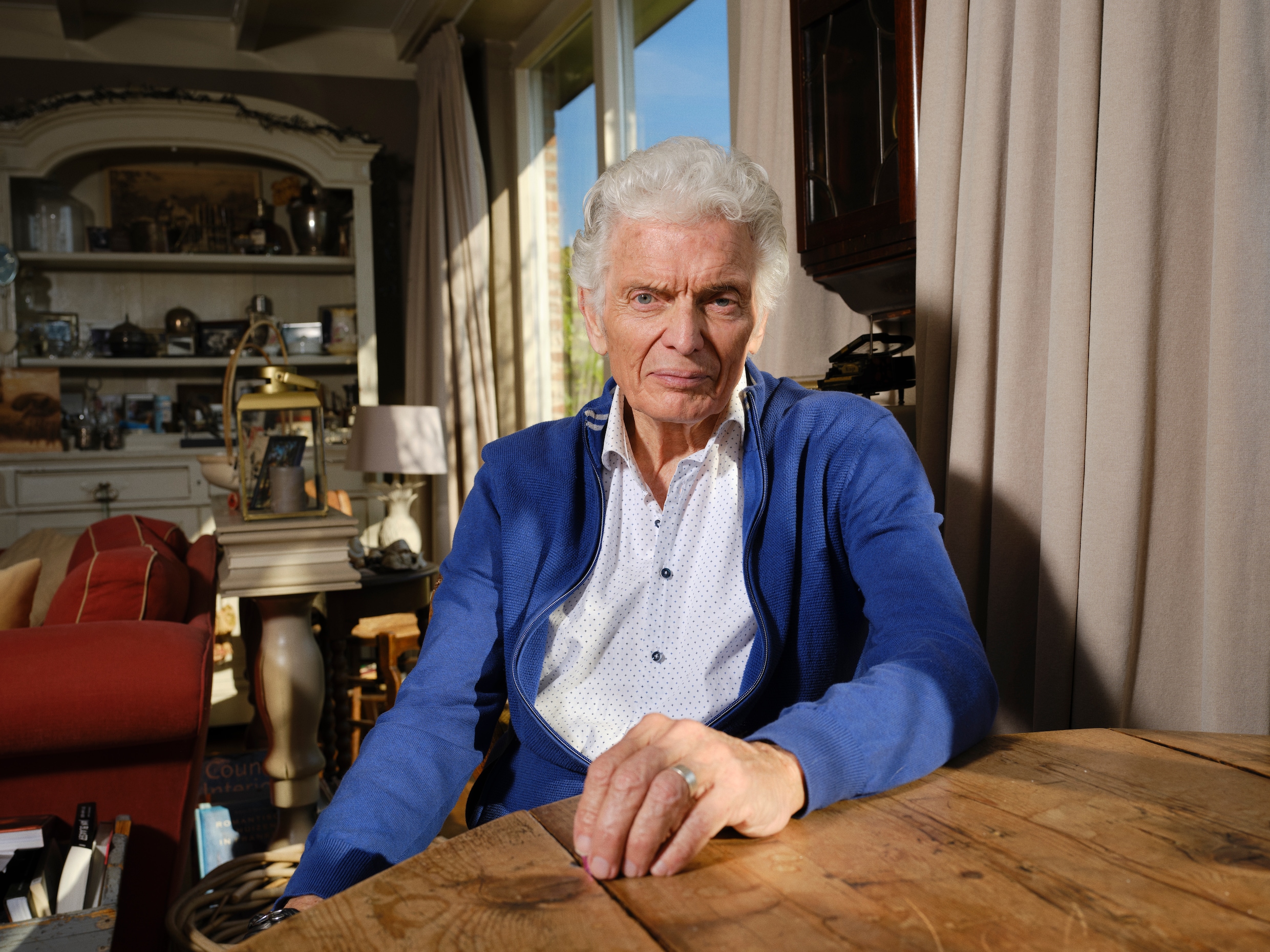 Zanger Ben Cramer (78): ‘Mijn broers wonen allemaal in Almere. Ik wil ...
