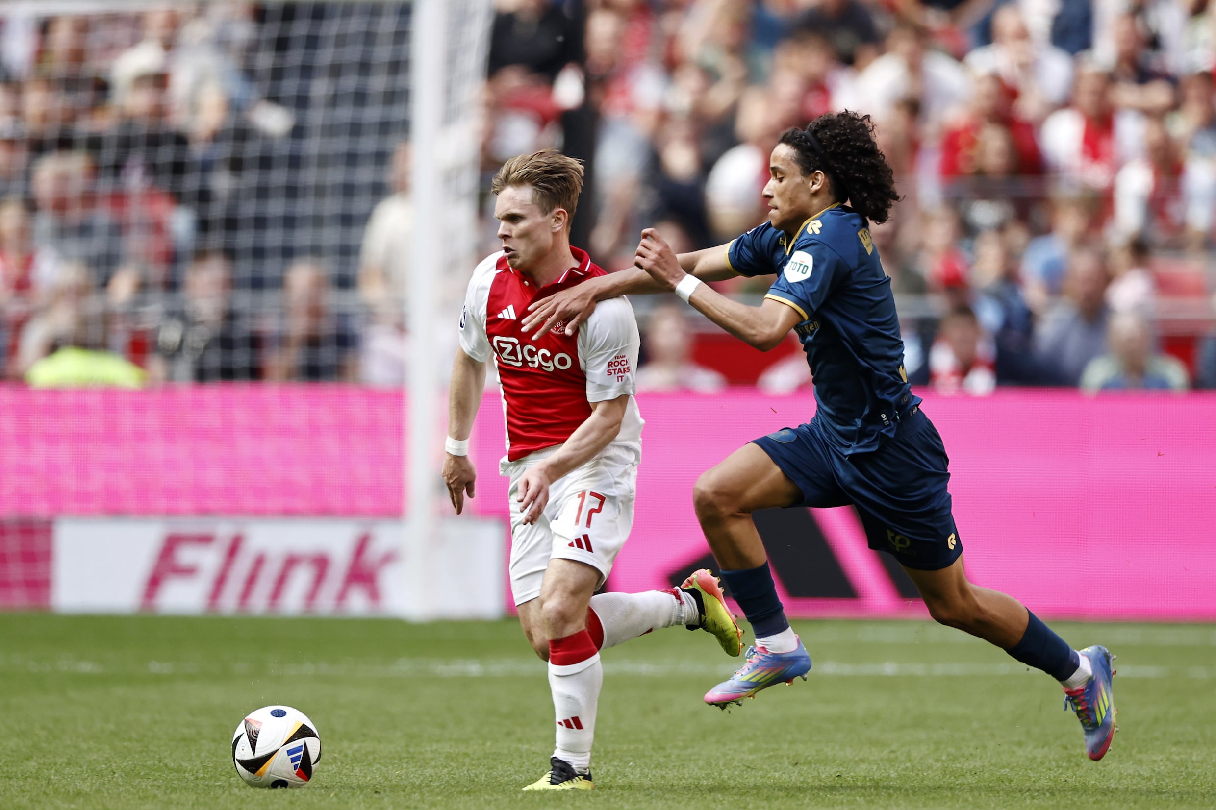 Ajacied Edvardsen mist restant seizoen, Brobbey twijfelgeval voor ...