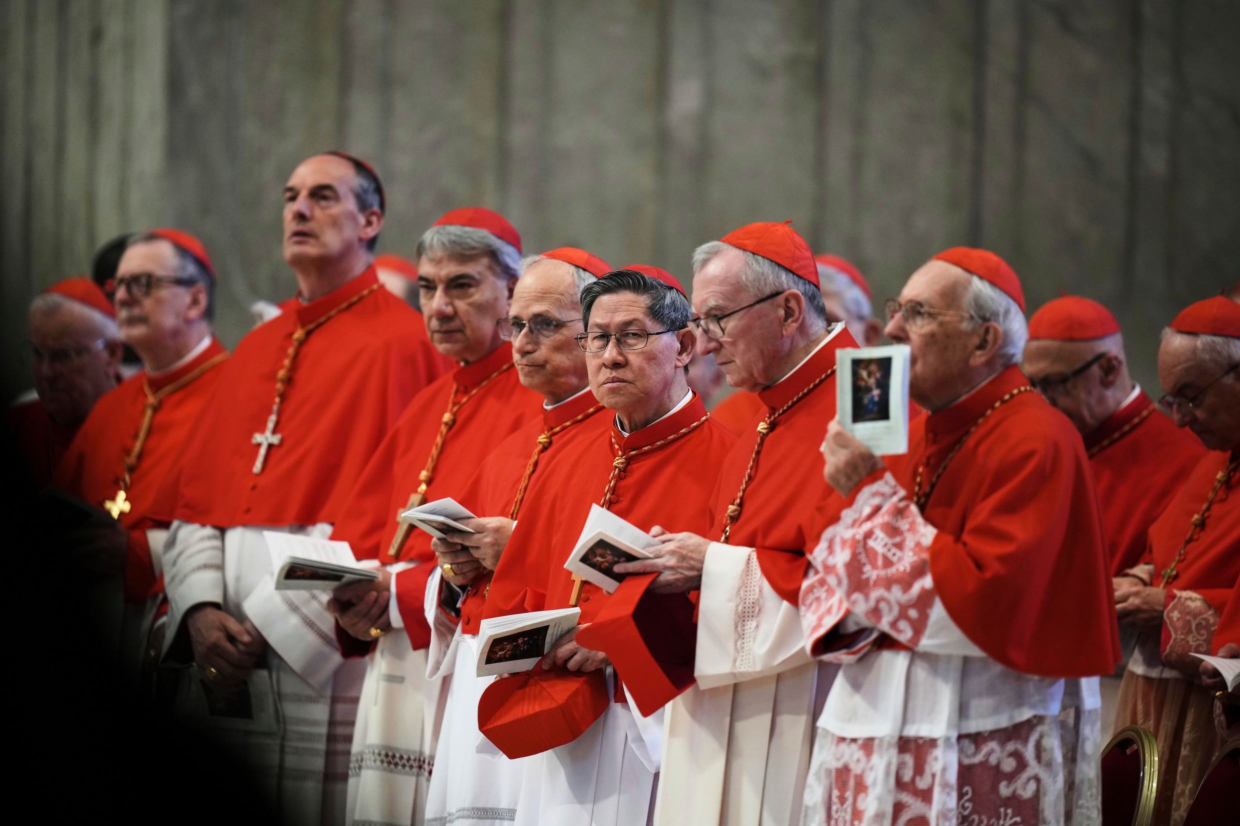 ‘Is deze kardinaal nog wel gezond?’ Ook bij het kiezen van de paus is ...