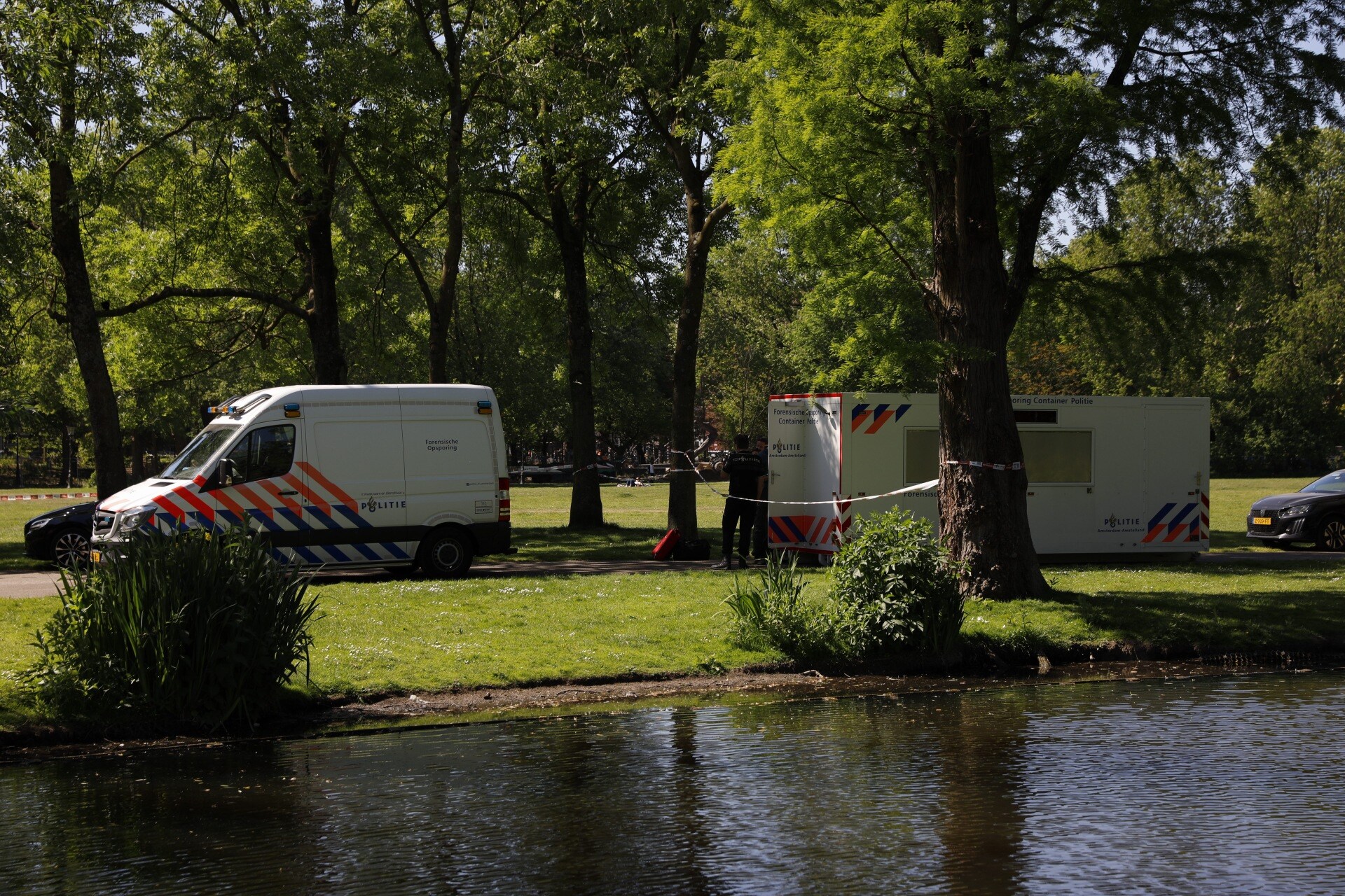 Dode in Oosterpark is 61-jarige man uit Amsterdam, geen aanwijzingen ...