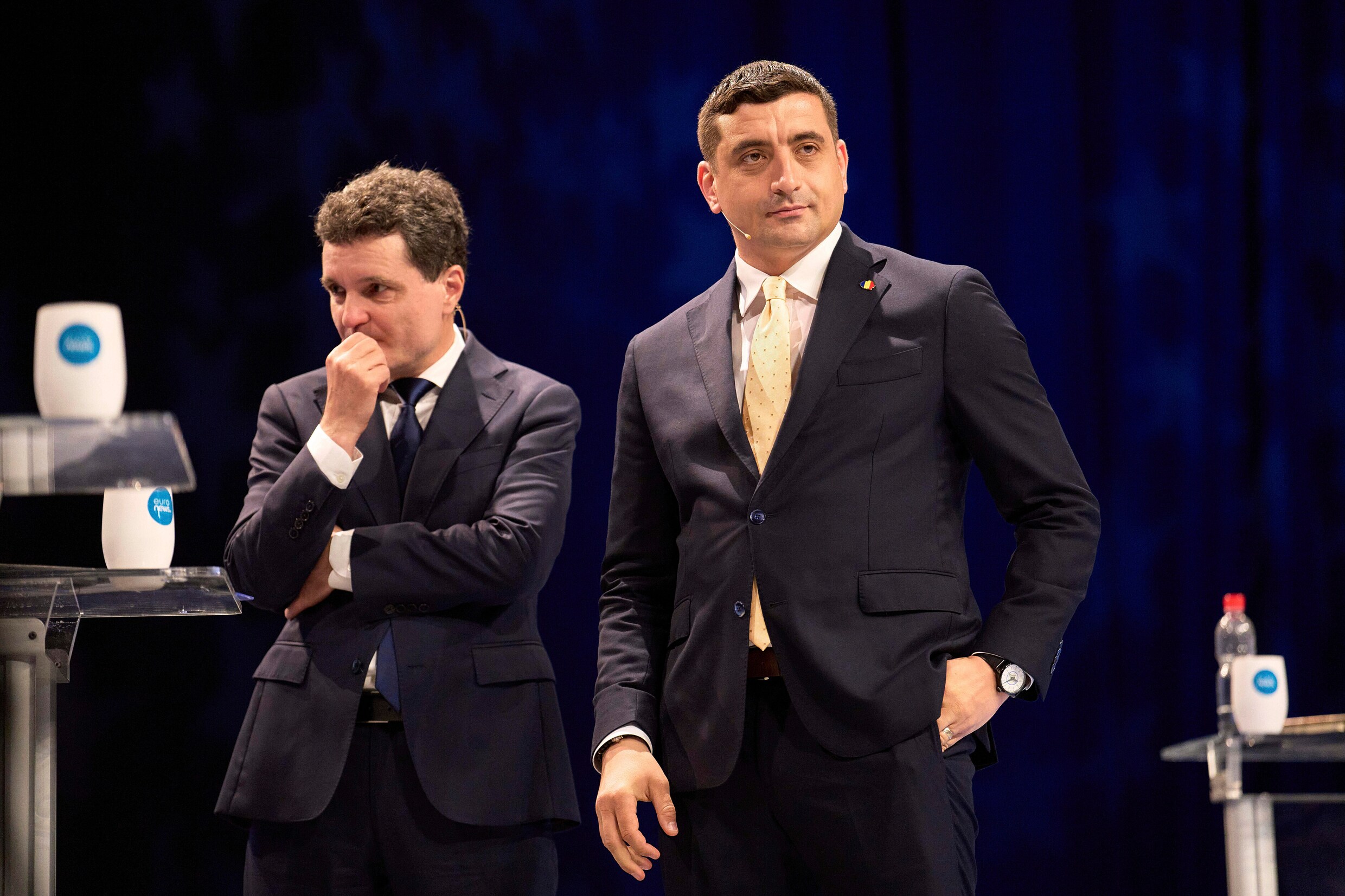 Een Trumpist of een saaie corruptiebestrijder, welke afslag pakt ...