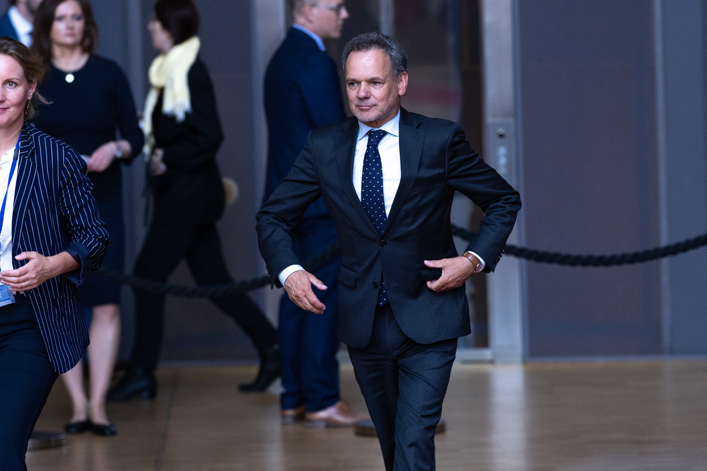 Veldkamp krijgt steun in Brussel voor onderzoek naar Israël, maar Kamer wil meer | Het Parool