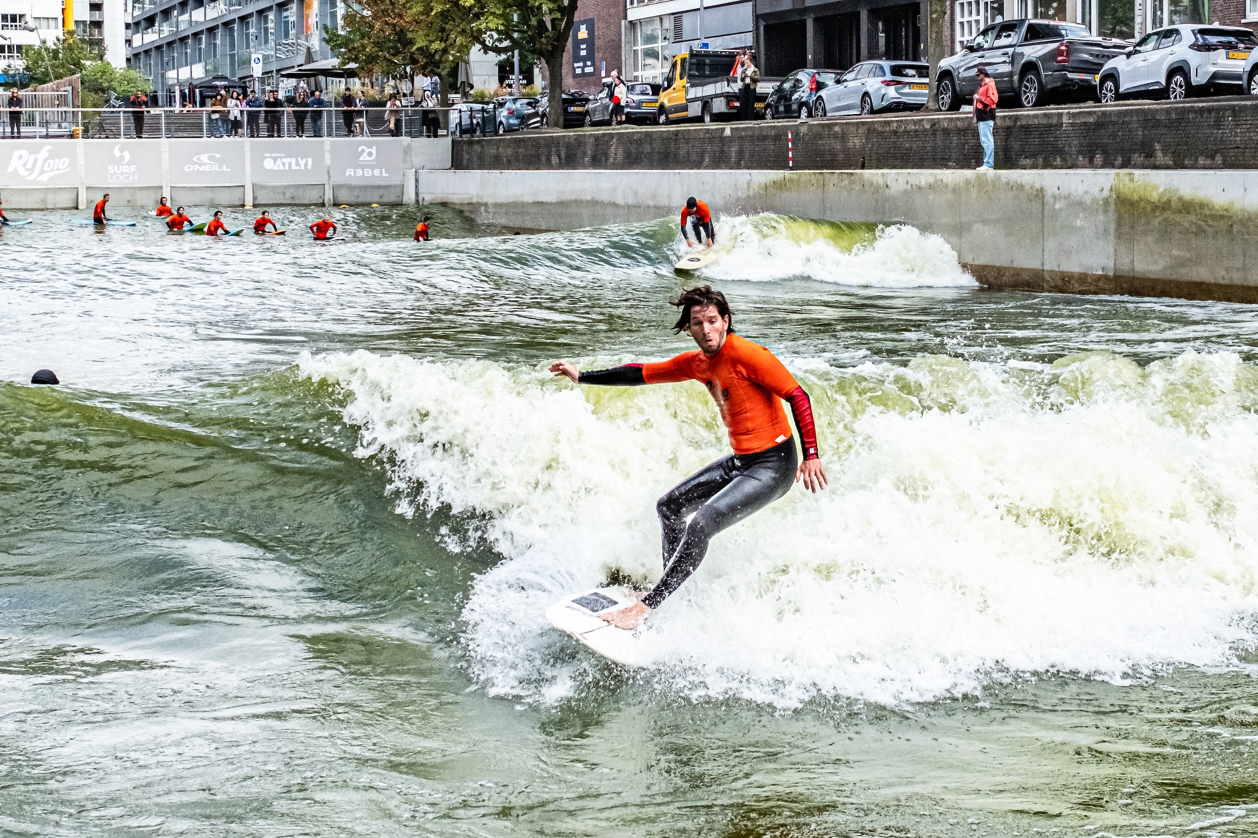 Surfen in Amsterdam-Noord? Deze Amsterdammers willen het mogelijk maken ...