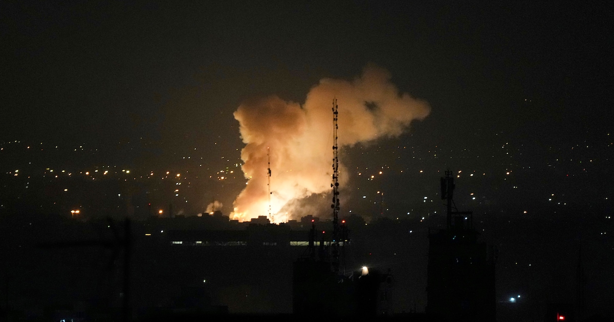 Israël voert luchtaanvallen uit op Iran, explosies in Teheran | Het Parool Israël voert luchtaanvallen uit op Iran, explosies in Teheran | Het Parool