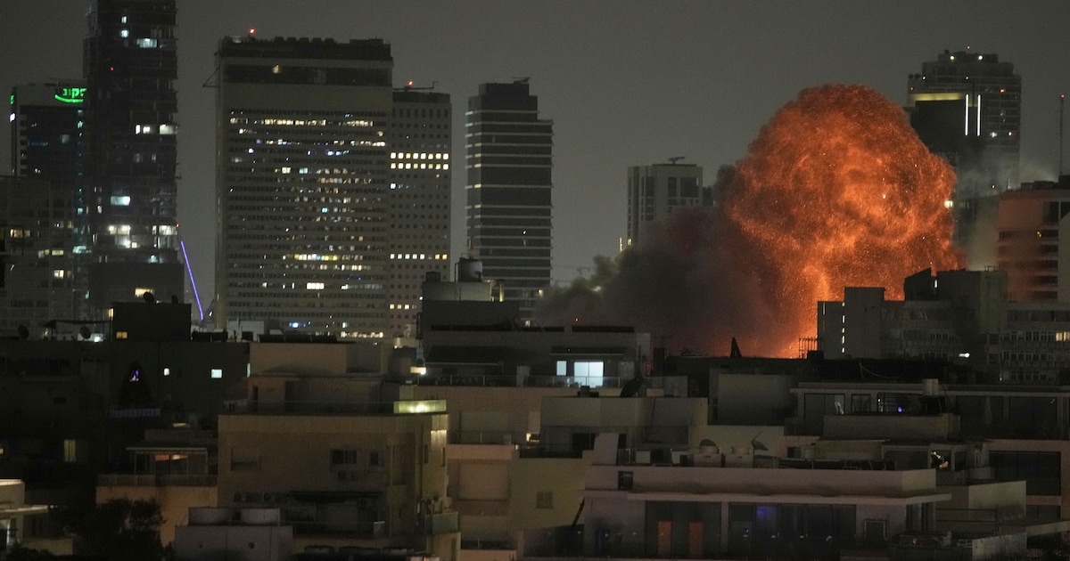 Nederlanders Dave, Remco en Daniël zitten vast in Tel Aviv: ‘Precies ...
