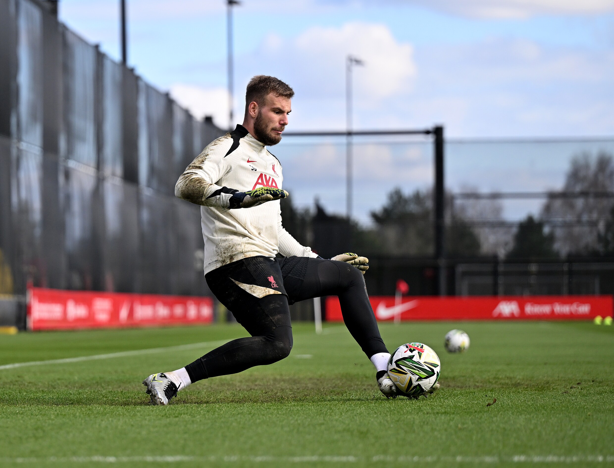 Live: Transfernieuws Ajax | Klaassen en Ajax langer met elkaar in zee, Ajax Vrouwen plukt Smits ...