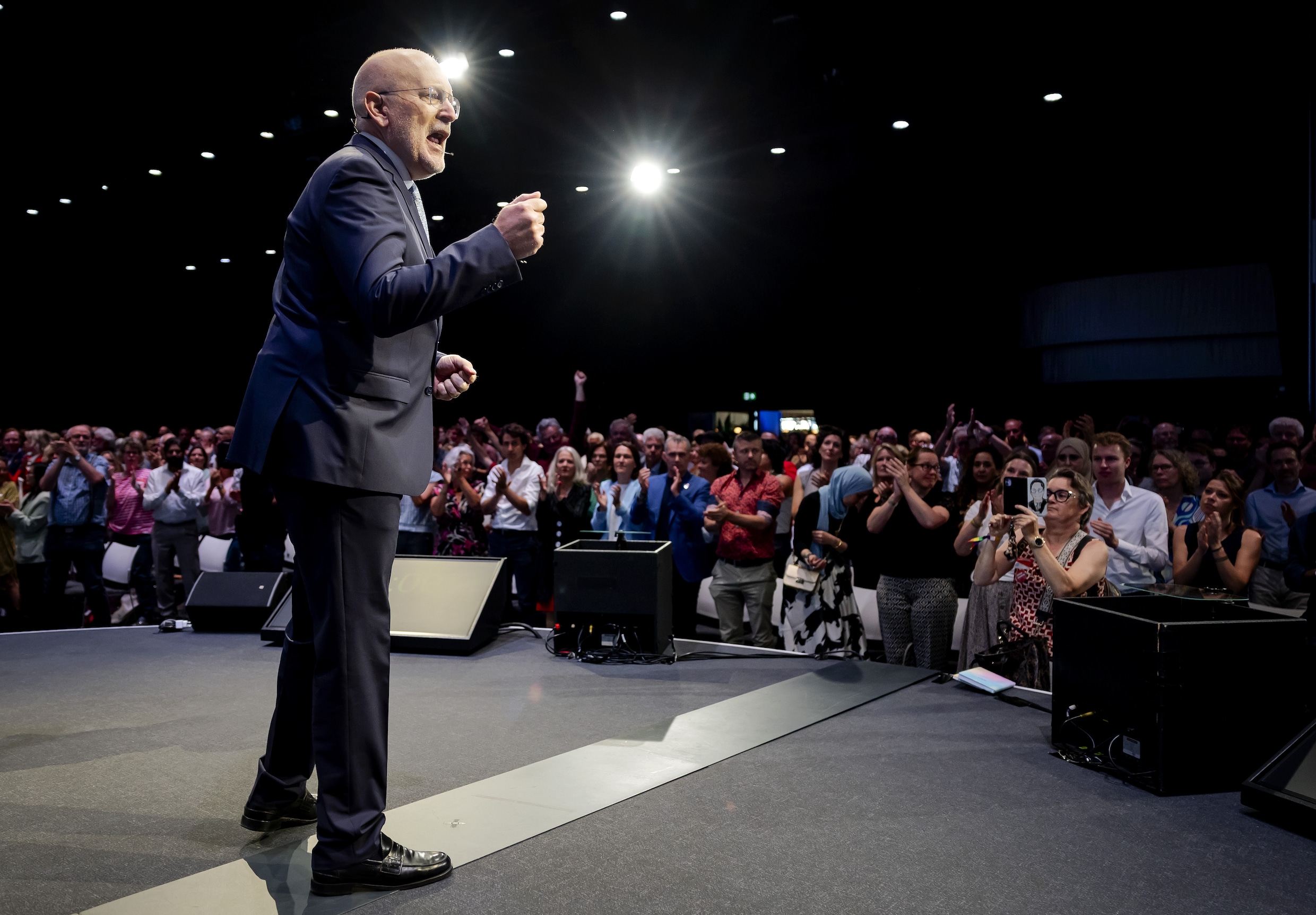 Ruime steun leden GL-PvdA voor voorstel wapenembargo tegen Israël ...