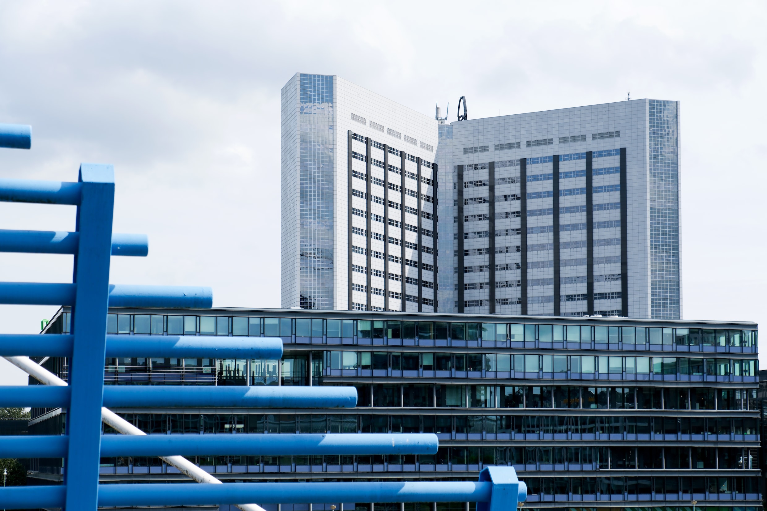 Nepbrief Belastingdienst valt ook in Amsterdam op de mat: ‘Wij beraden ...