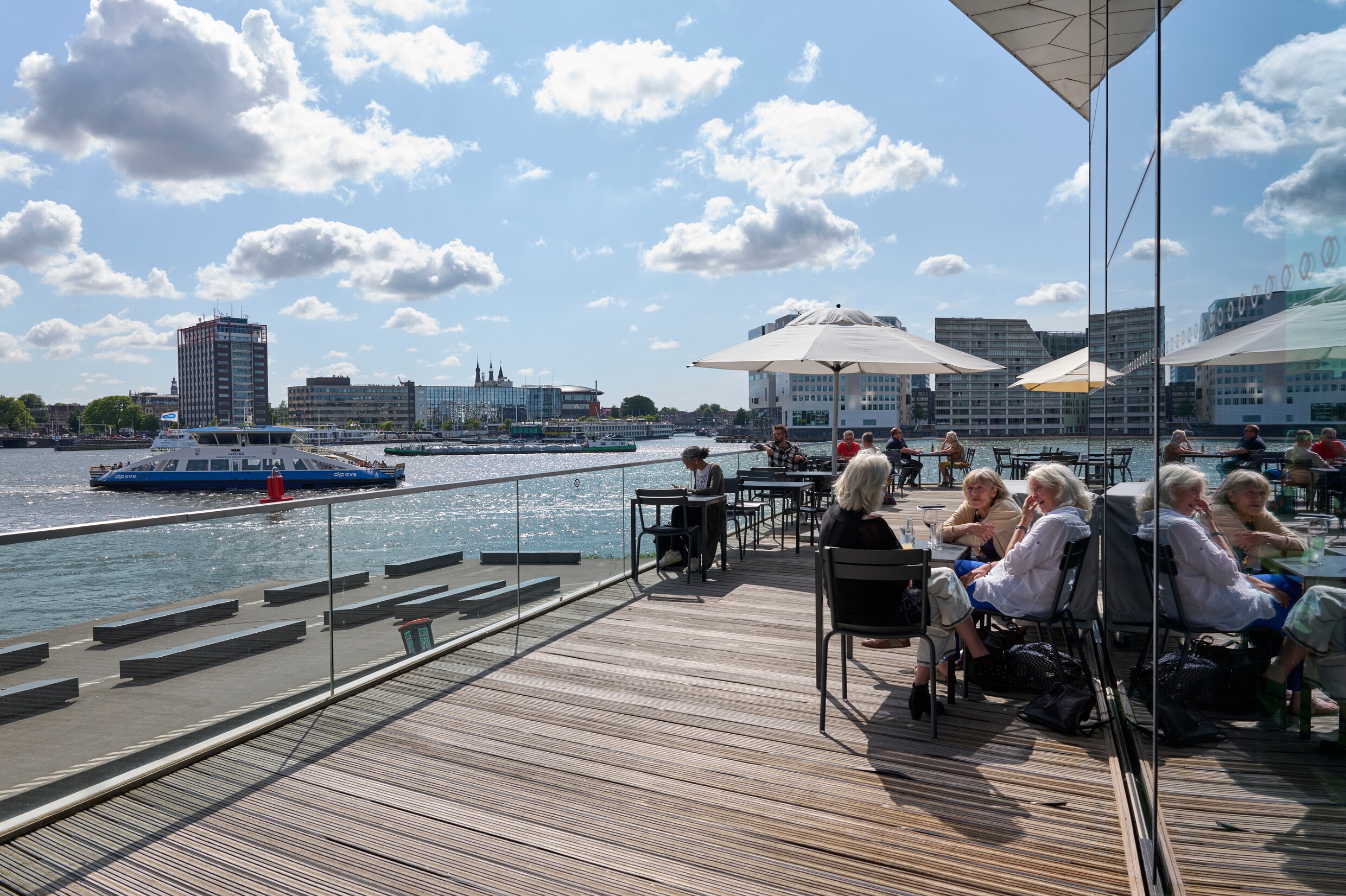 Het Amsterdam van acteur Bilal El Aoumari: ‘Ik ga zo vaak mogelijk naar ...