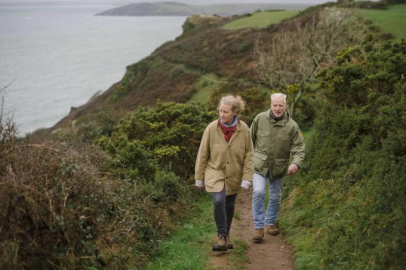 Bestsellerauteur van Het Zoutpad onder vuur na onthullingen over ...