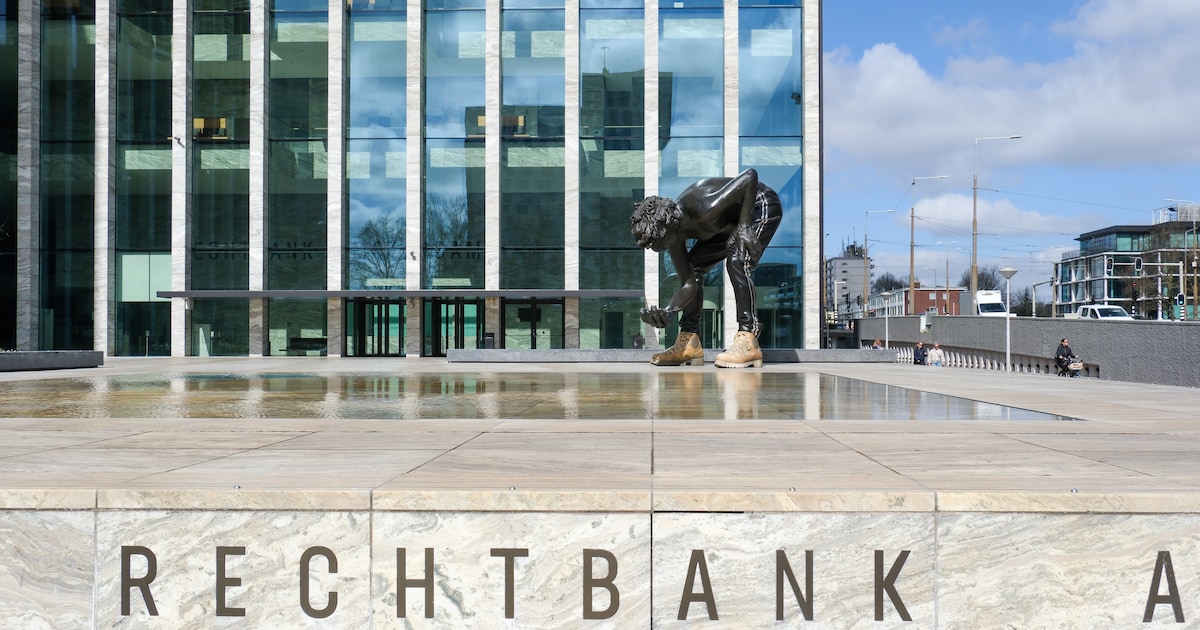 Verdachte van verkrachting op Koningsdag voor rechter: Sirio S. (27) had volgens justitie ...