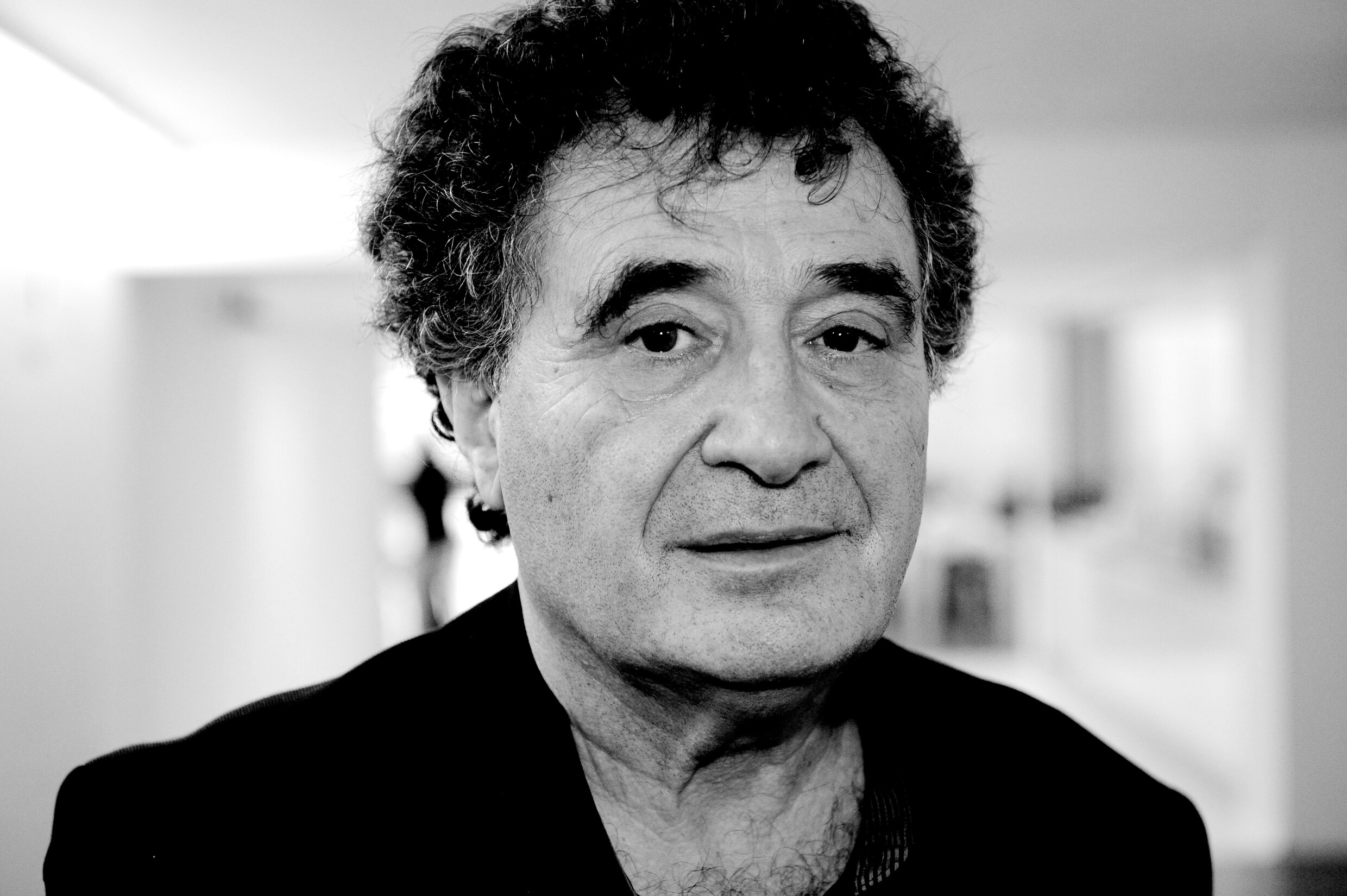 Cineast Rudolf van den Berg (1949-2025) toonde in zijn veelzijdige ...