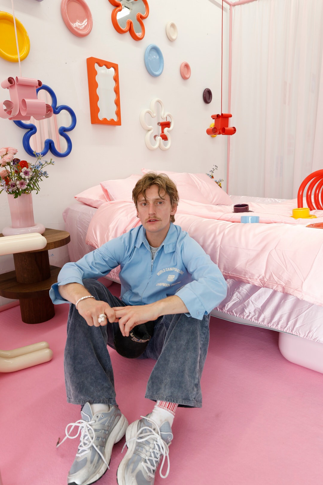 Zweedse designhit Gustaf Westman opent pop-upappartement in Amsterdam ...