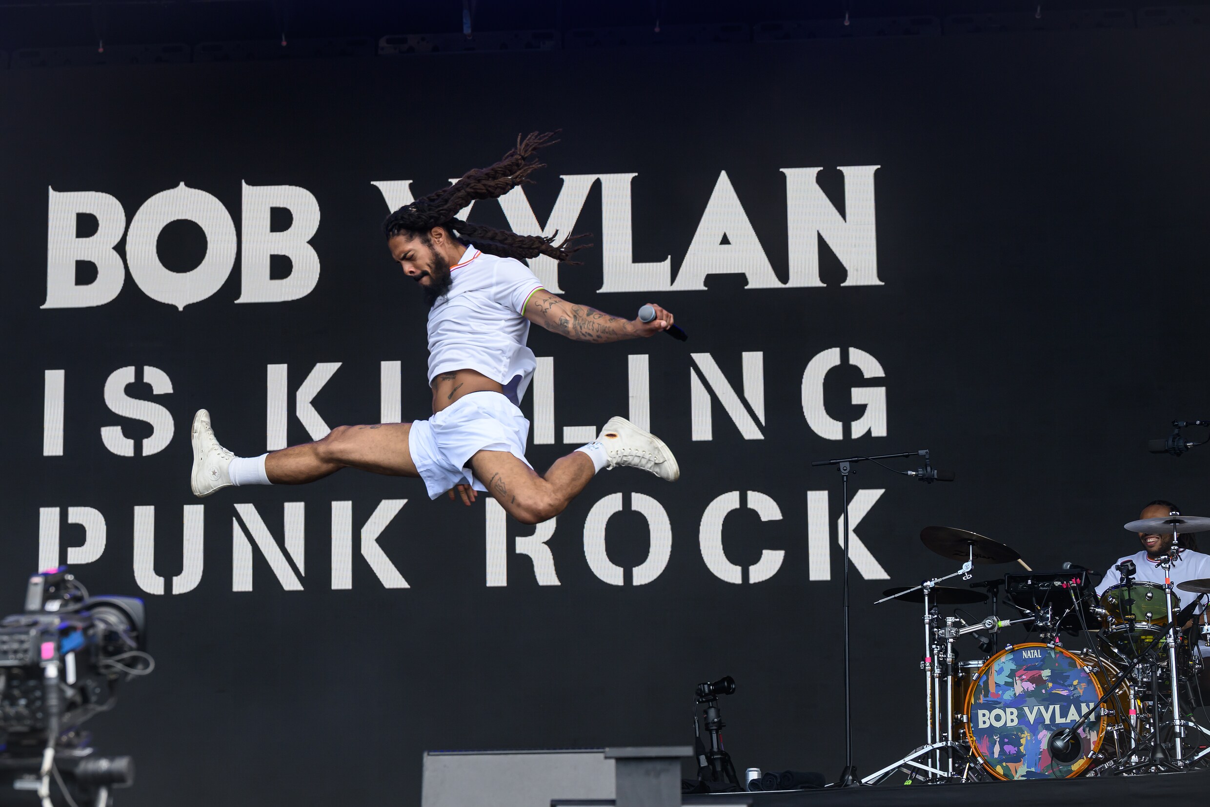 Rapduo Bob Vylan treedt toch op in Paradiso met eigen show | Het Parool