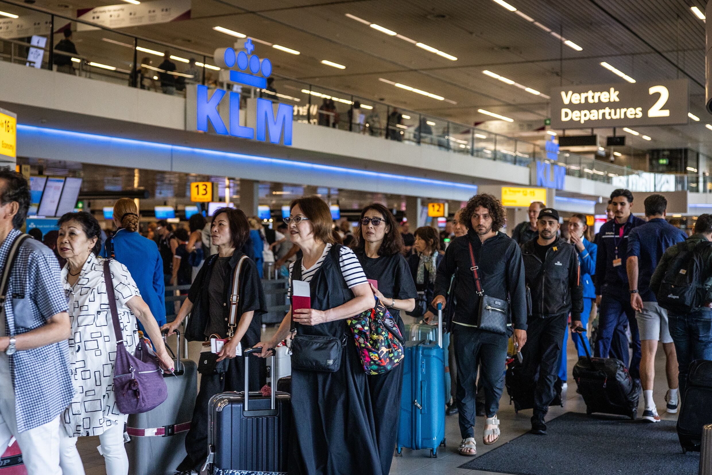 Drukste dag van het jaar op Schiphol: IT-storing zorgt voor vertraging en annuleringen, maar ...