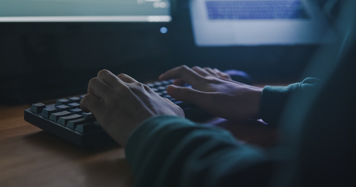 Agent Martin Z. (44) lekte jaren vanuit de Amsterdamse politie, vooral ...