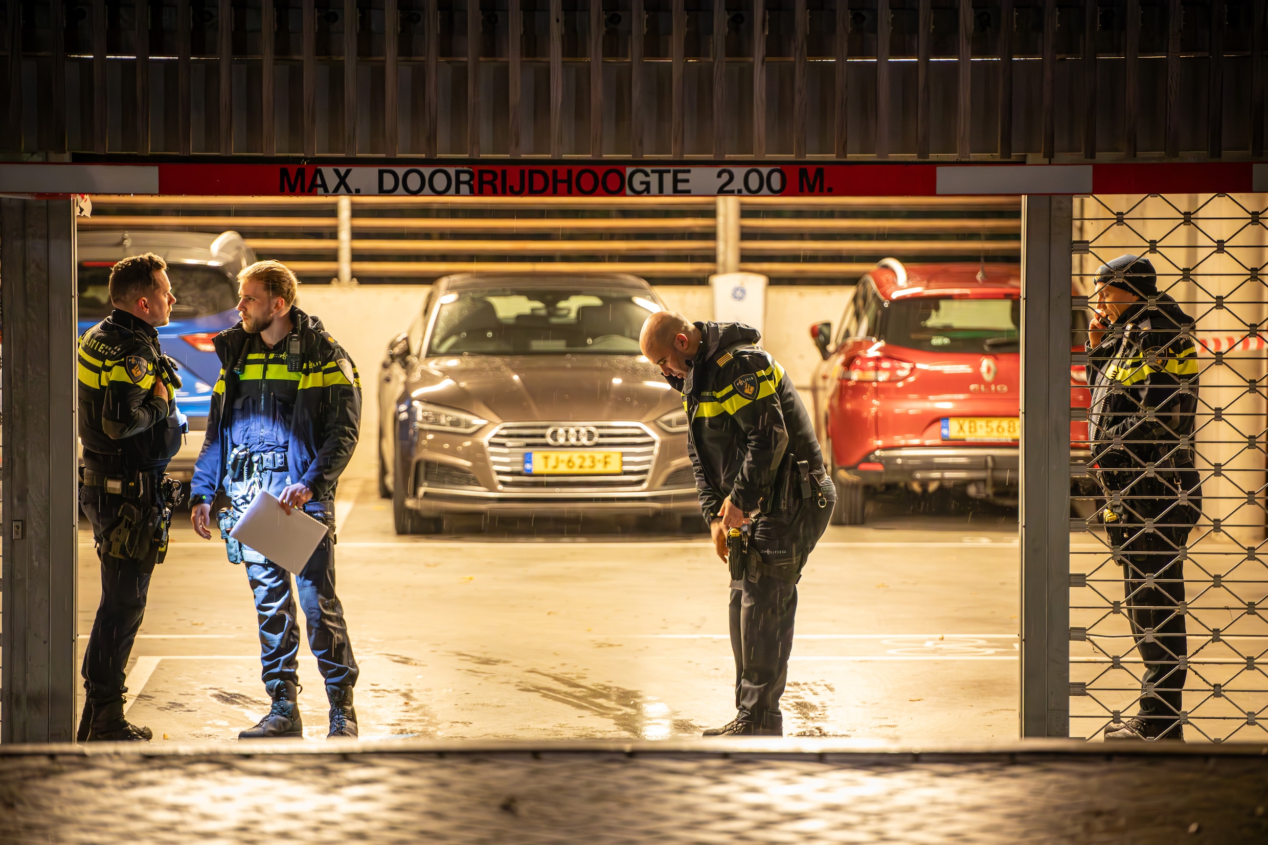 Celstraffen tot twintig jaar voor dodelijke horlogeroof op Amsterdamse ...