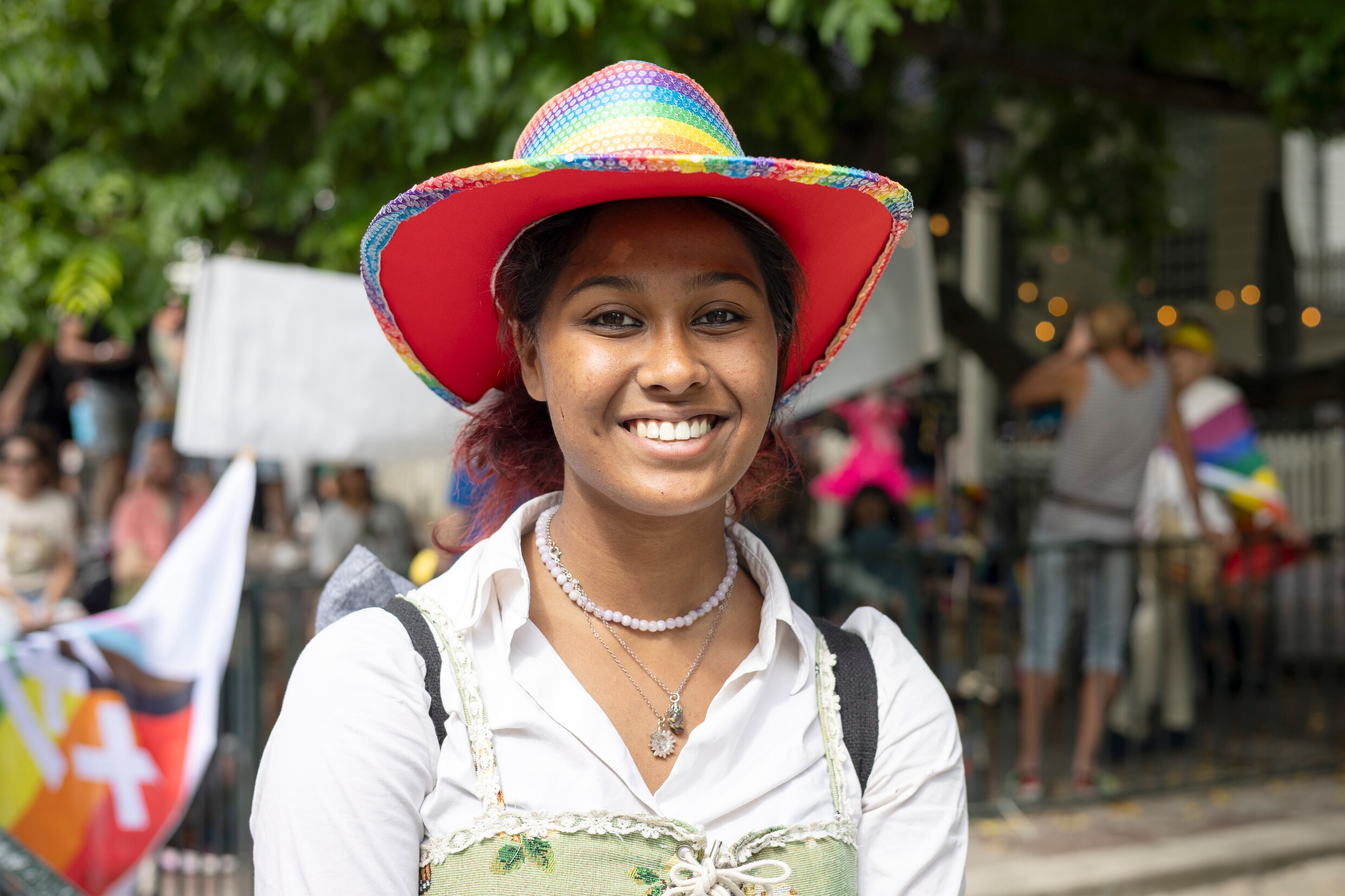 Zij lopen de Pride March: ‘Verschrikkelijk dat we niet meer hand in ...