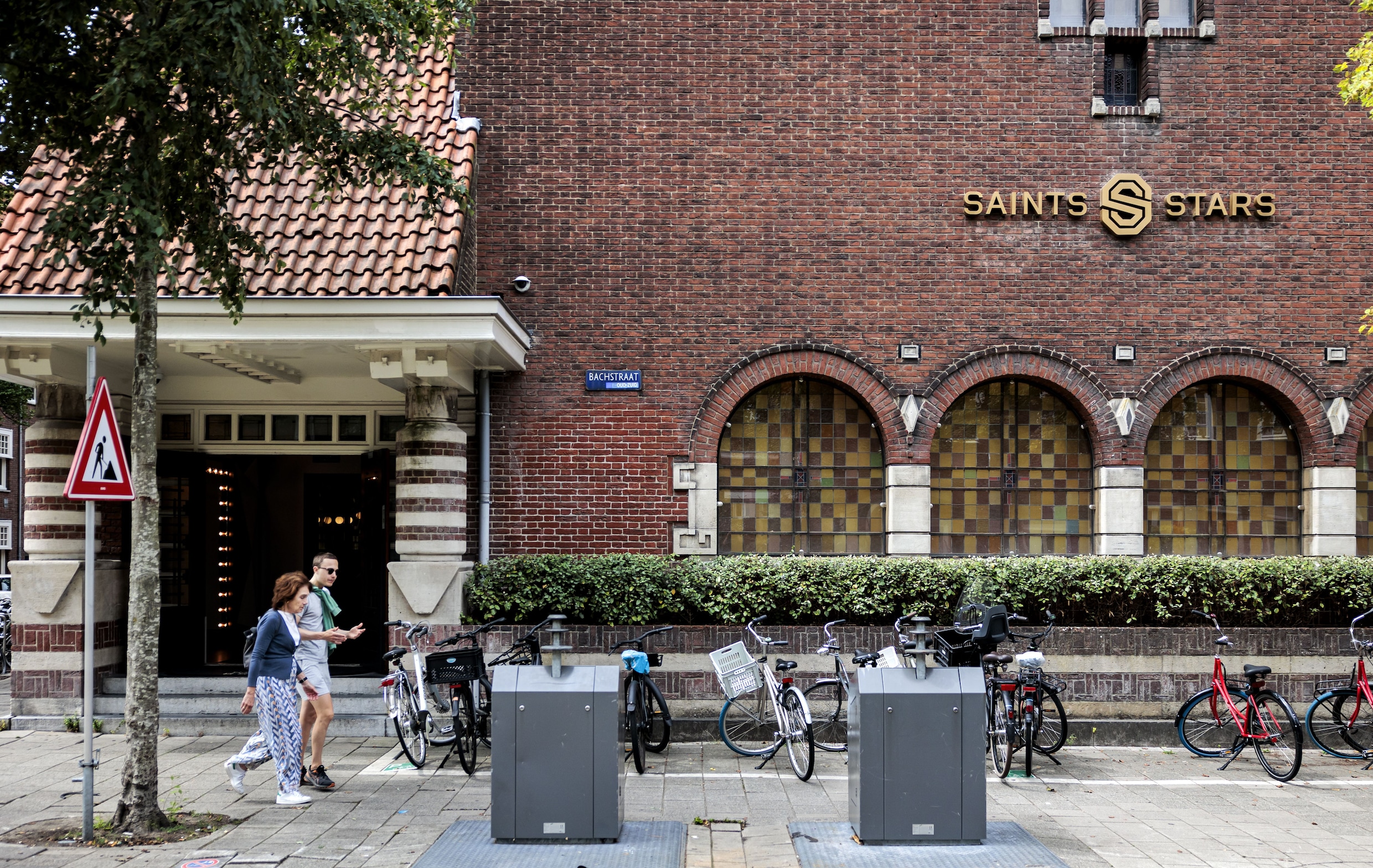 Managementteam van schoonmakers Saints & Stars op non-actief | Het Parool