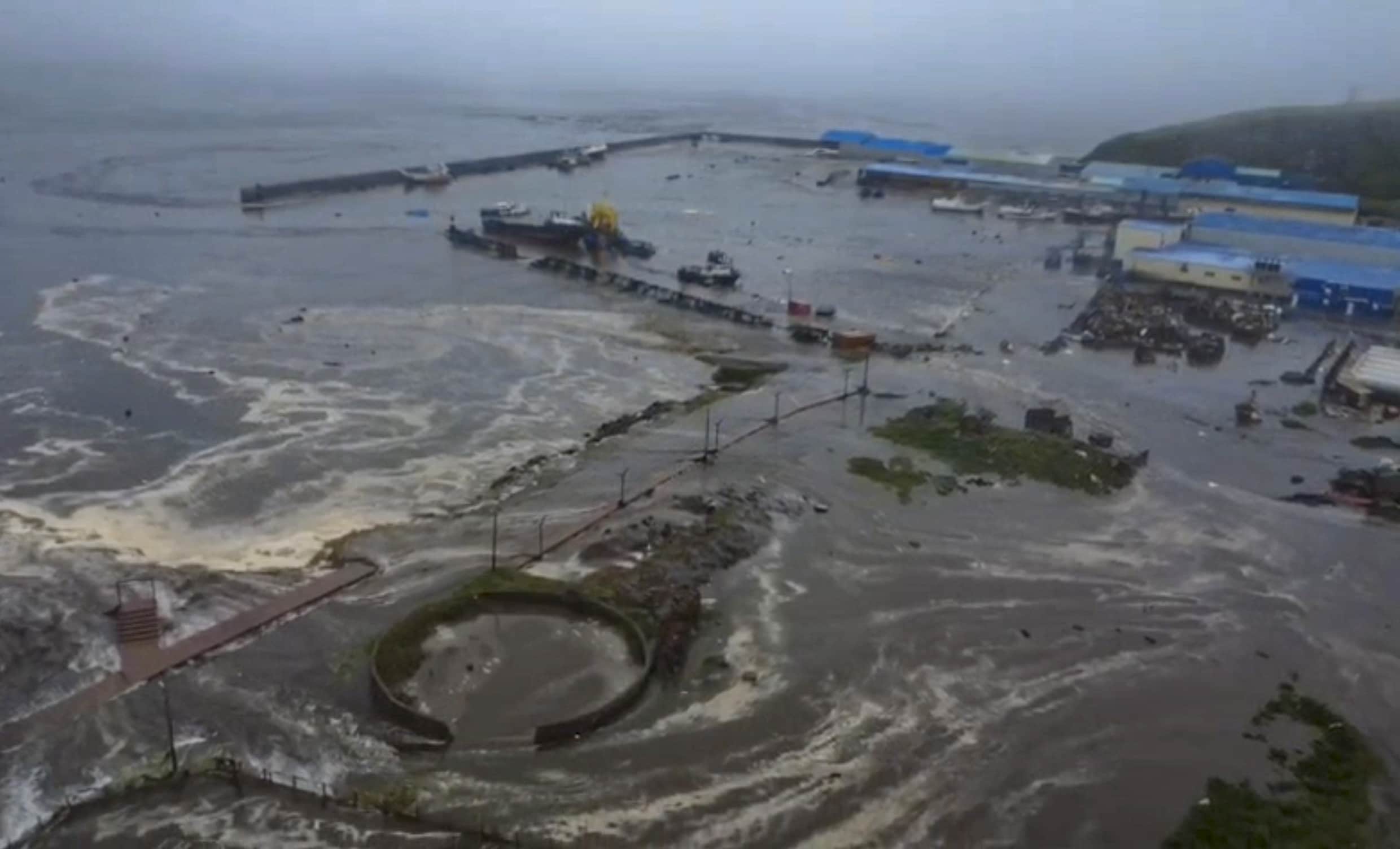 Tsunami-alarm voor delen van Rusland, Japan en VS na zeer zware ...