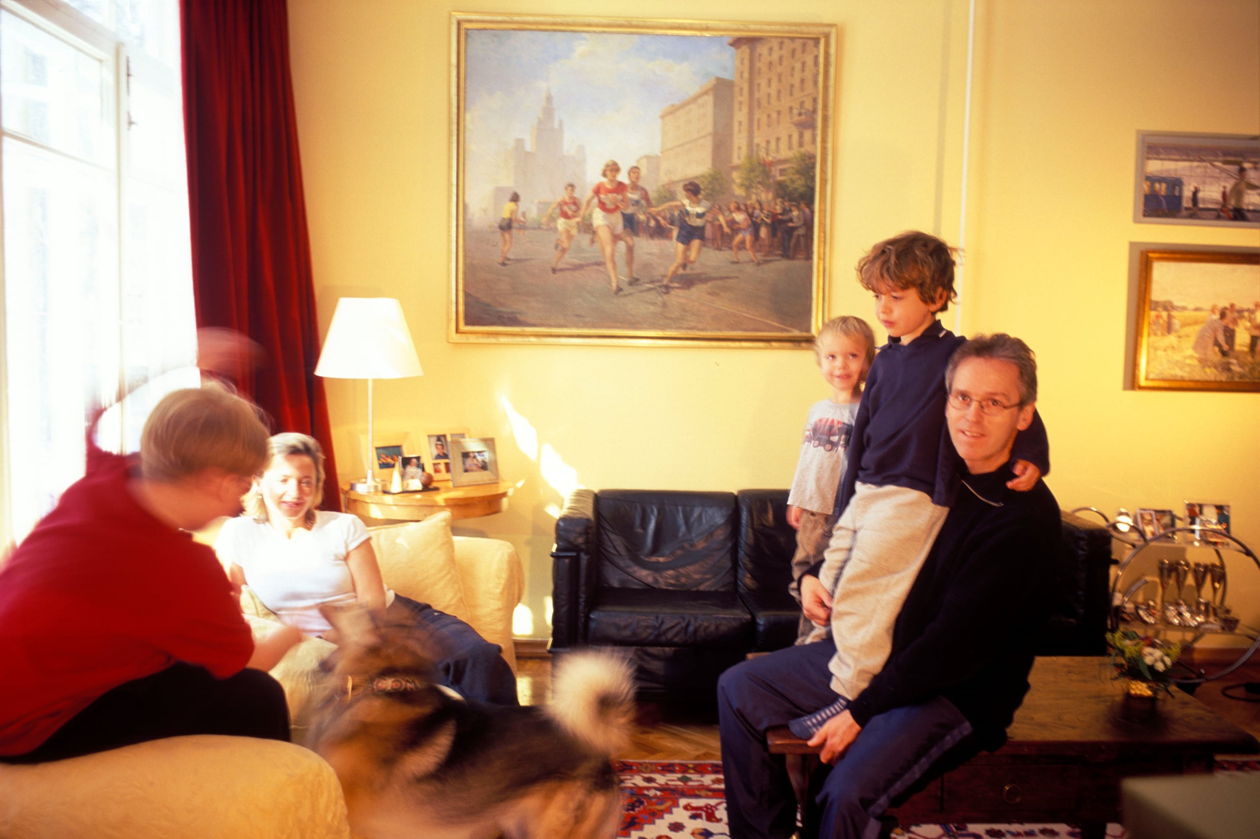 Journalist en ondernemer Derk Sauer (1952-2025) was een moedig en ...