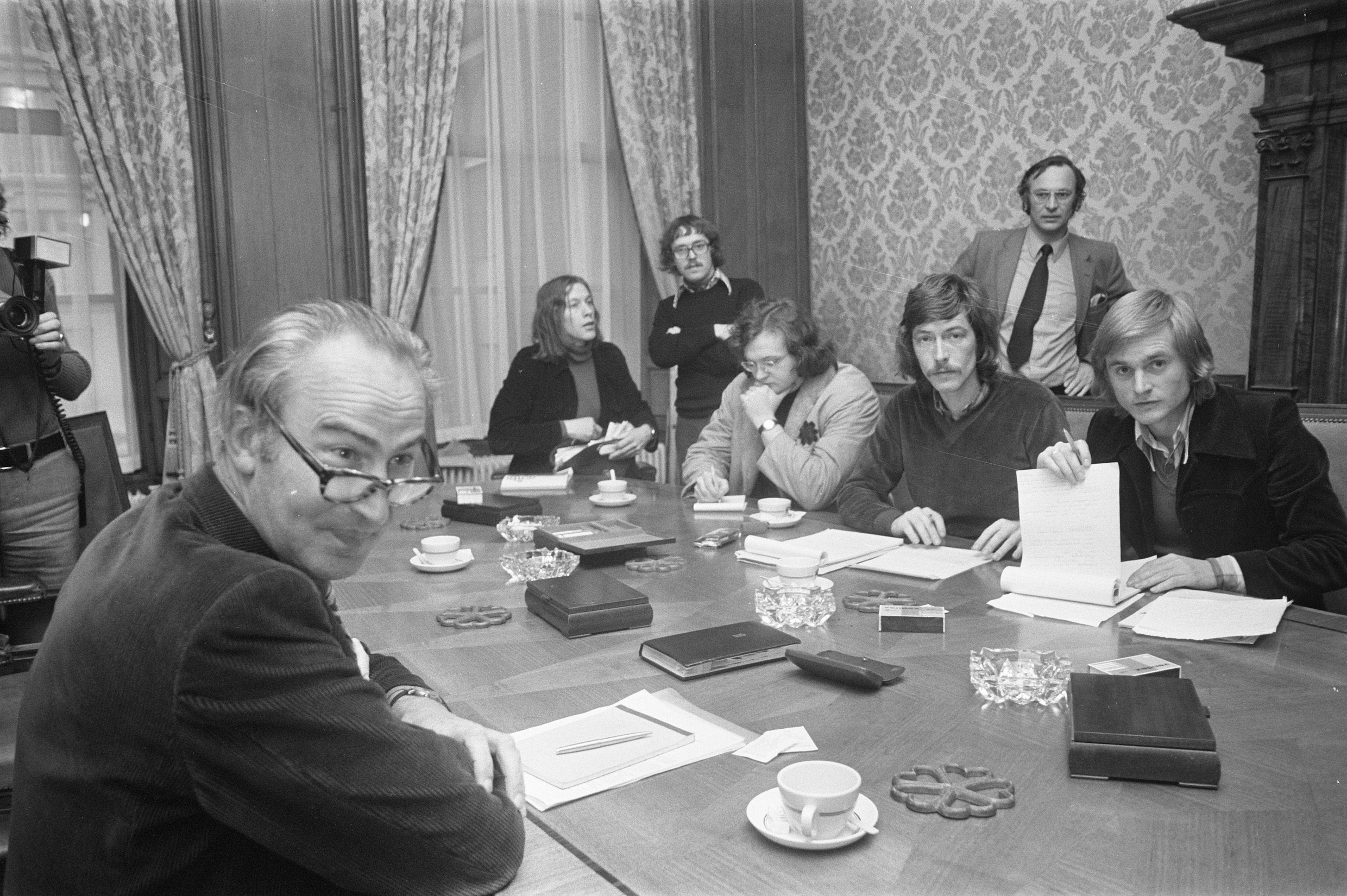 Journalist en ondernemer Derk Sauer (1952-2025) was een moedig en ...