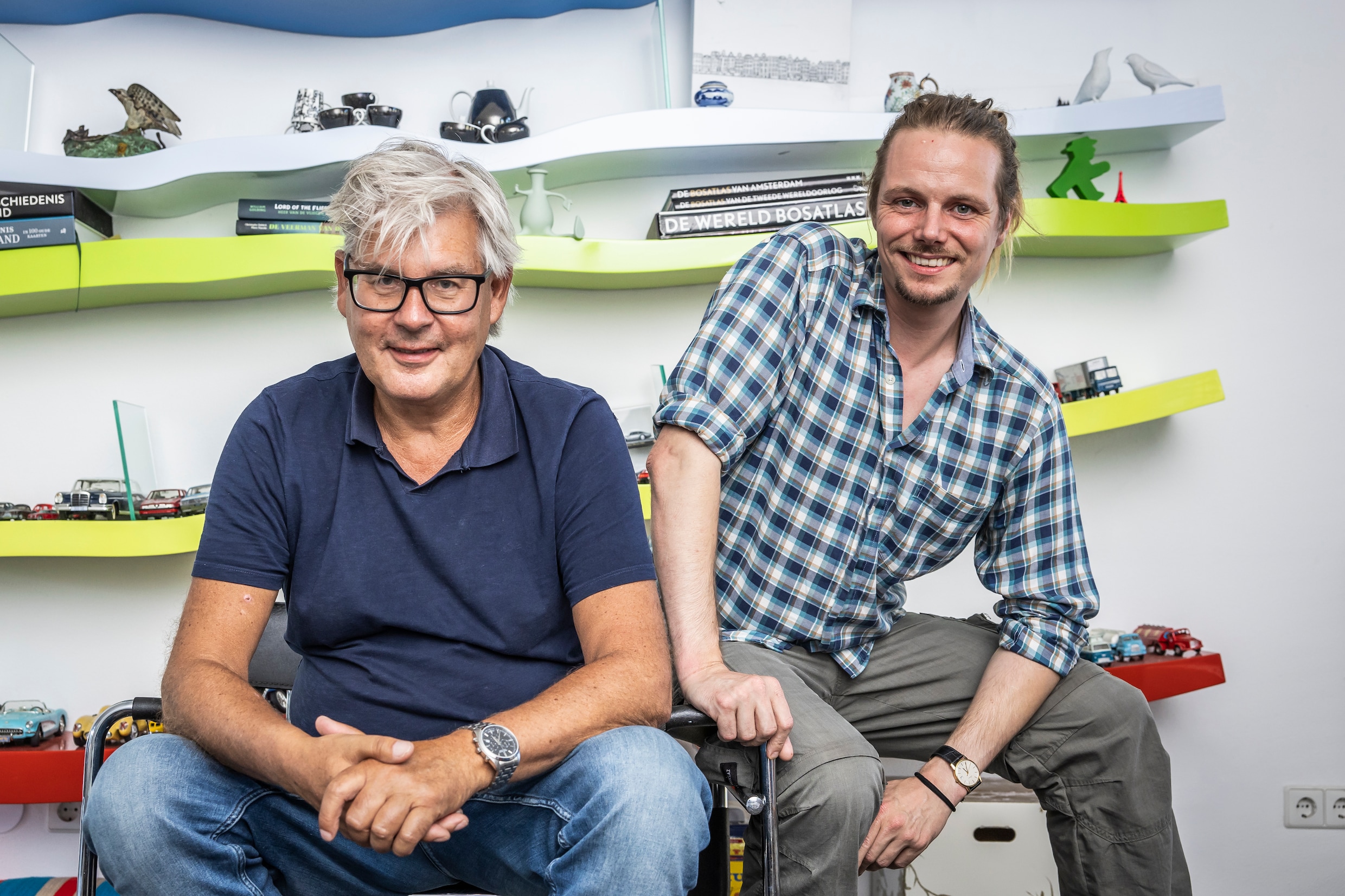 Ronald (66) en Marnix (31): ‘Stiefvader klinkt zo negatief, daarom noem ...