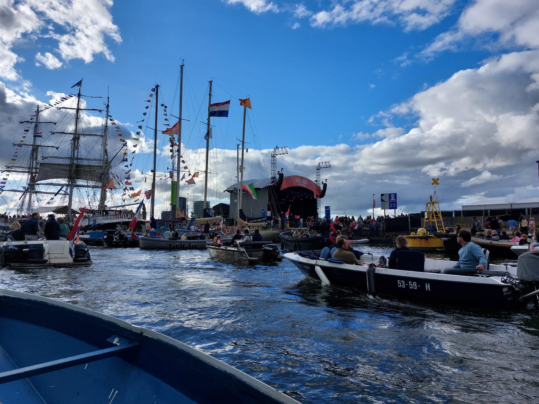 Live: Teruglezen | Sail Amsterdam 2025: Haven Amsterdam en RWS tevreden ...