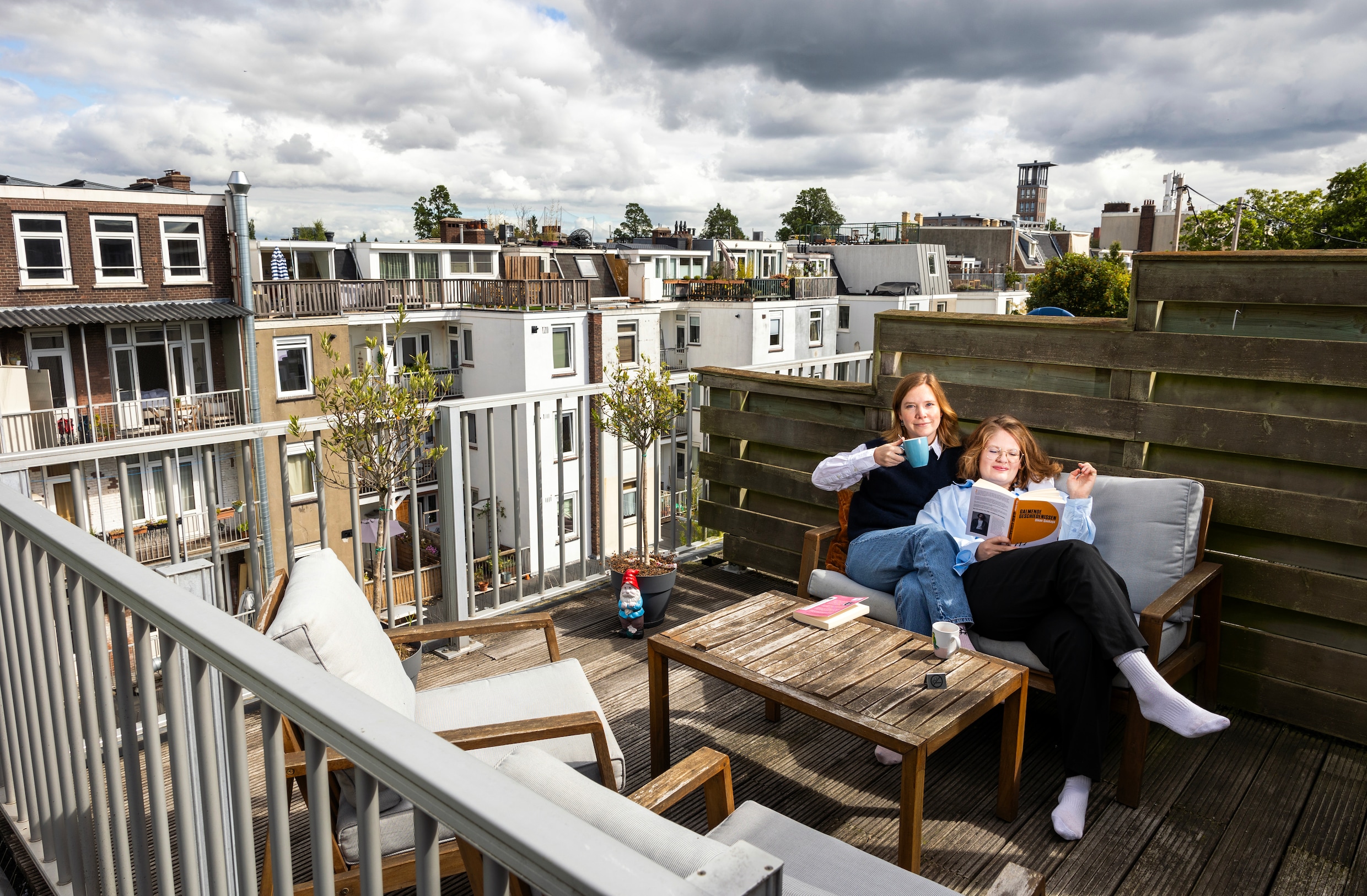 De zaterdagochtend van Lucretia van der Vloot (57) staat in het teken ...