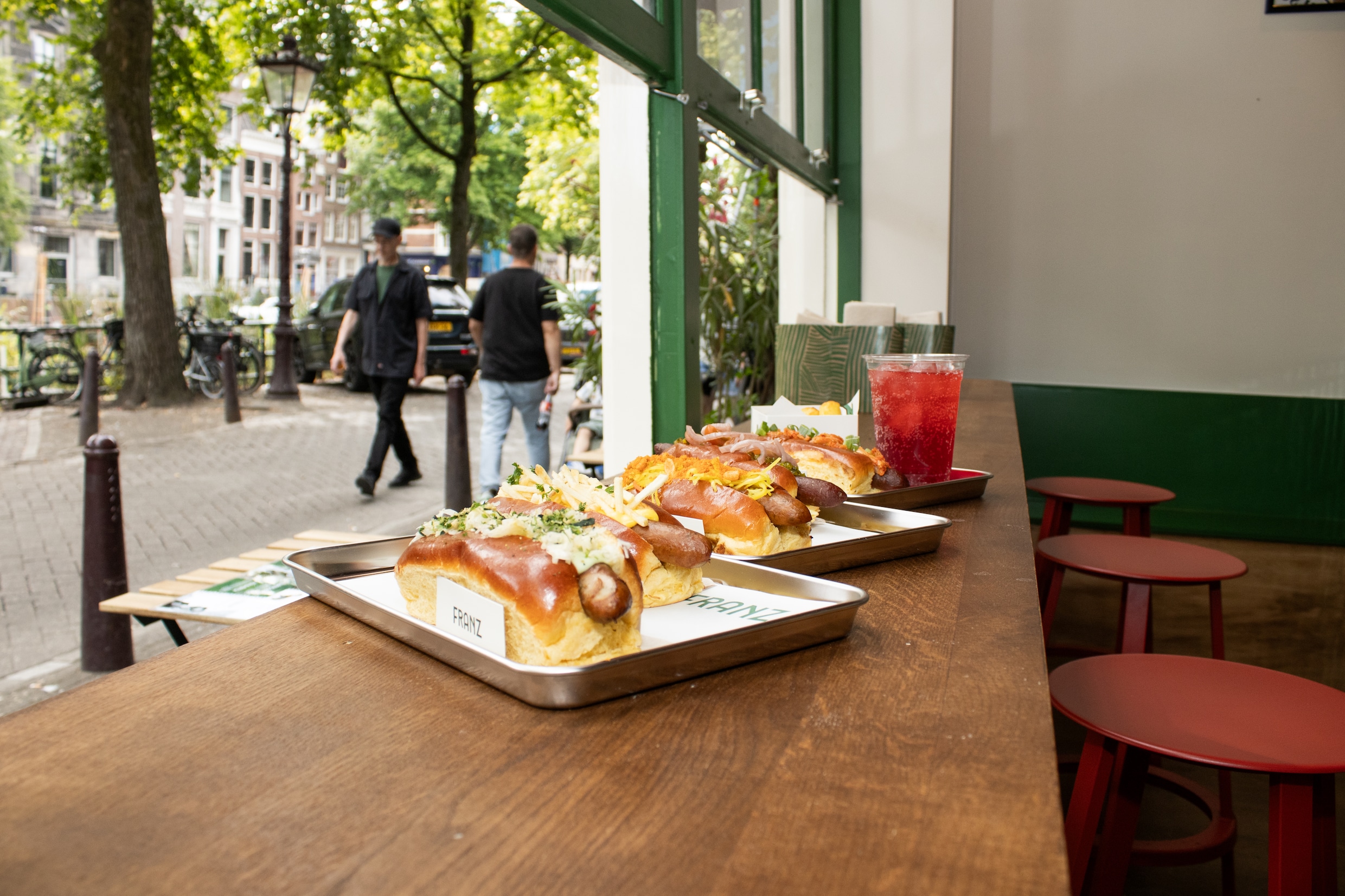 The 4 tastiest hot dogs in Amsterdam | Het Parool