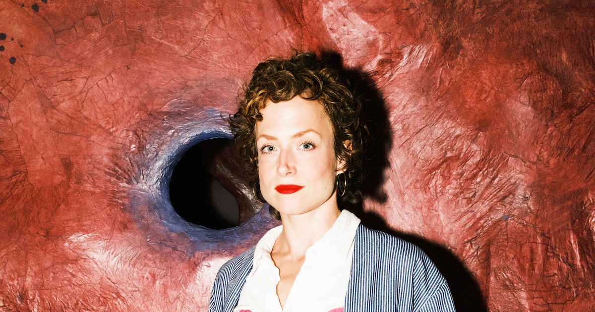 Haar expo in De Nederlandsche Bank is een eco-feministisch sprookje ...