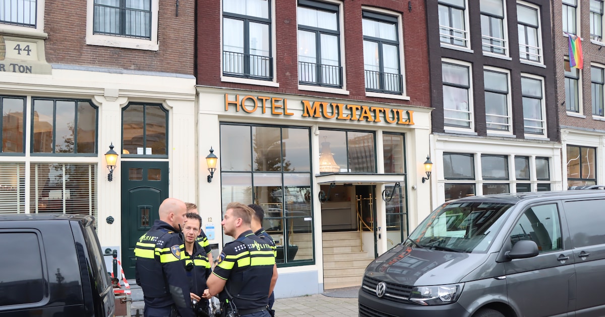 OM eist 18 jaar tegen Bretly D., die na een klopjacht werd aangehouden ...