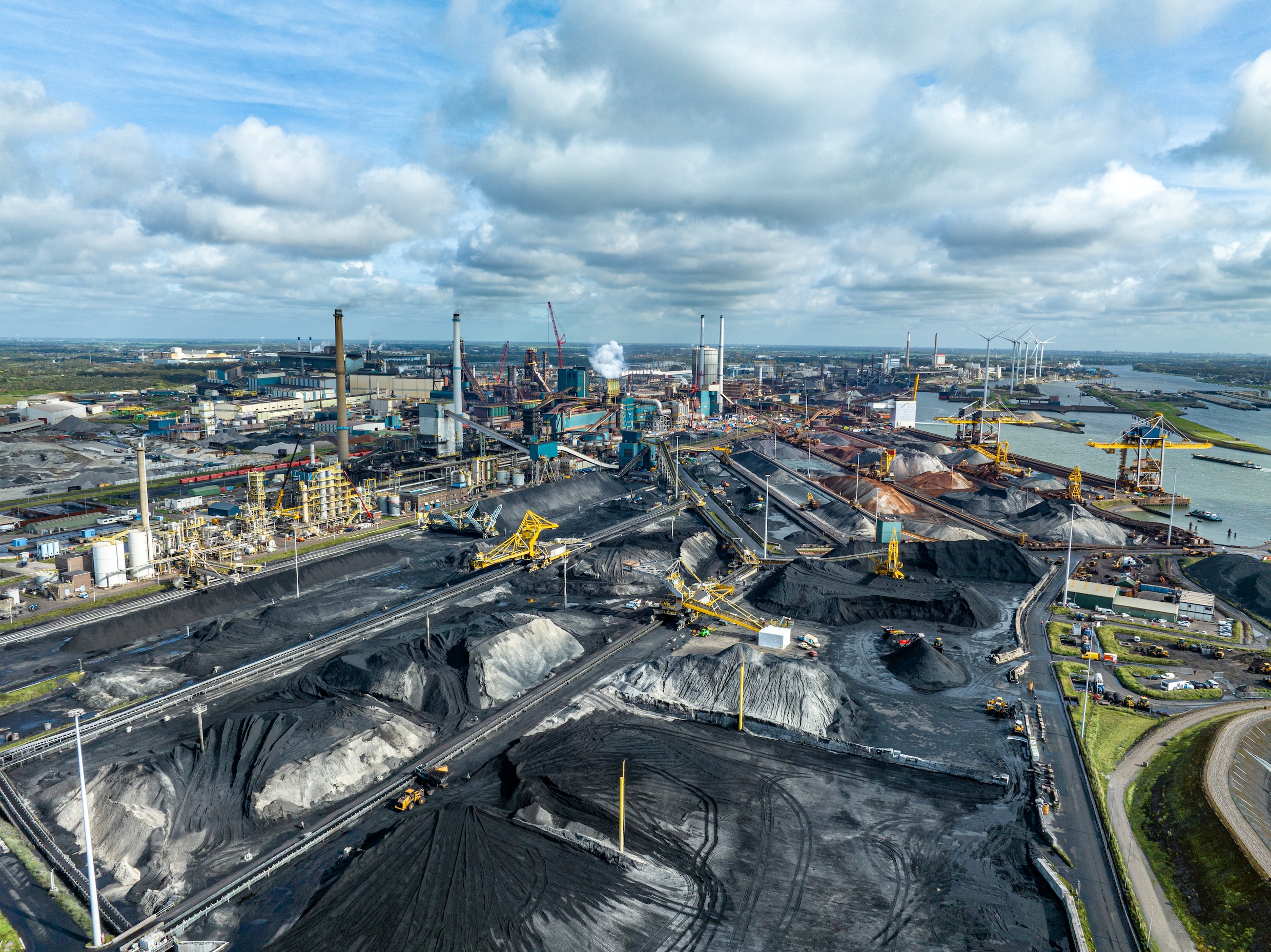 Tata Steel zet stap naar miljardendeal met overheid om bedrijf te ...