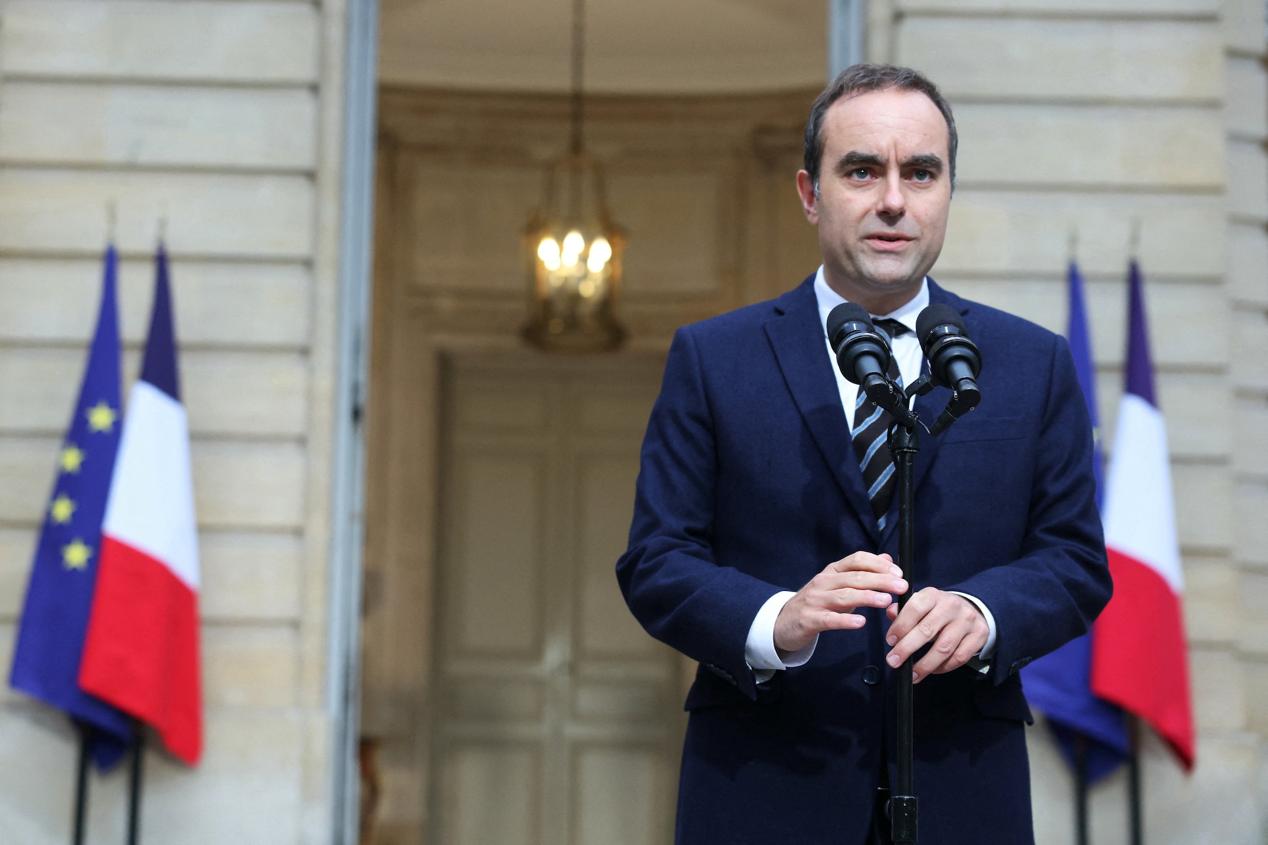Franse premier Sébastien Lecornu stapt op, na minder dan een maand in ...