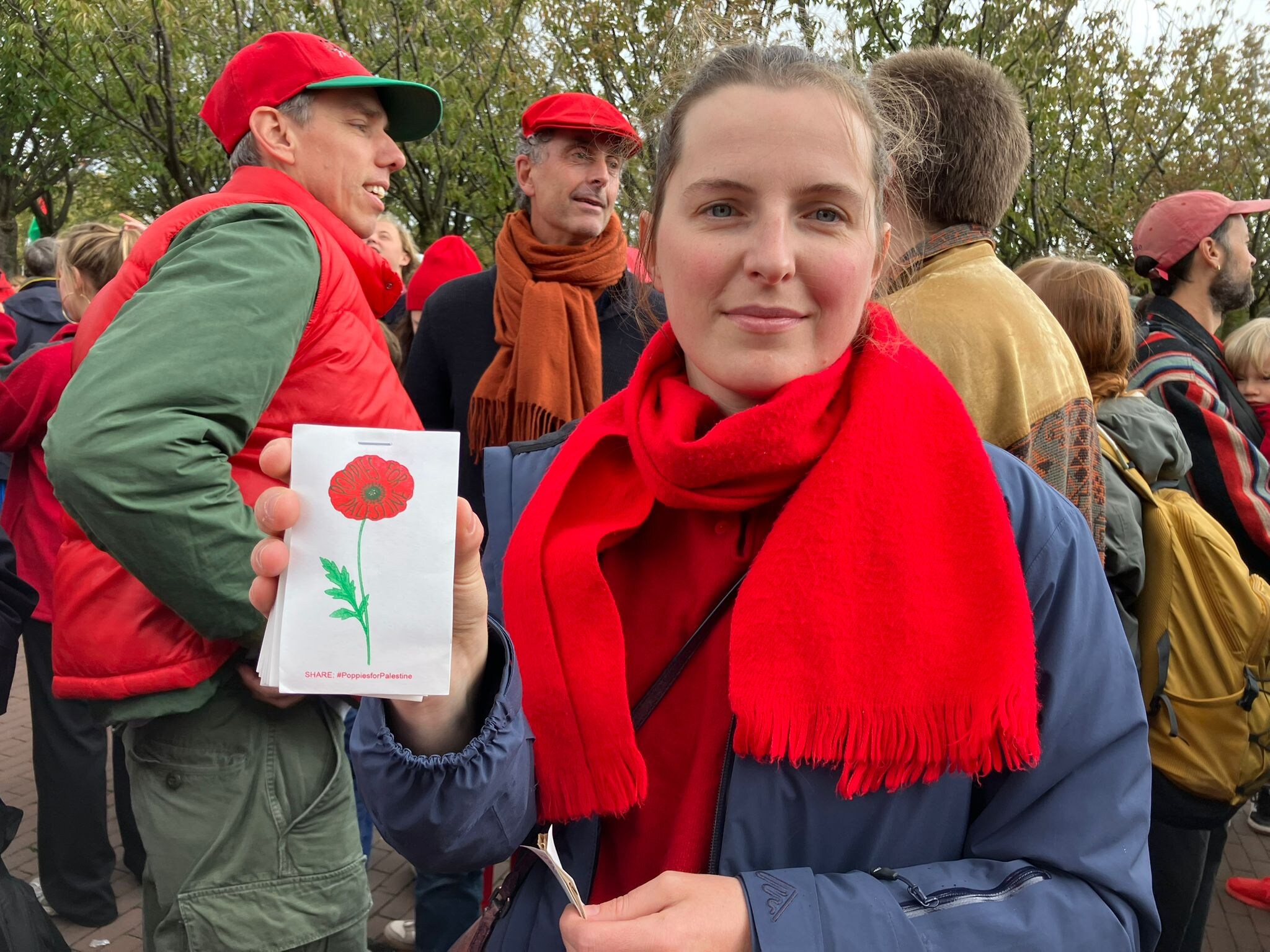 Teruglezen: Rode Lijnprotest Amsterdam | Meer dan 250.000 betogers ...