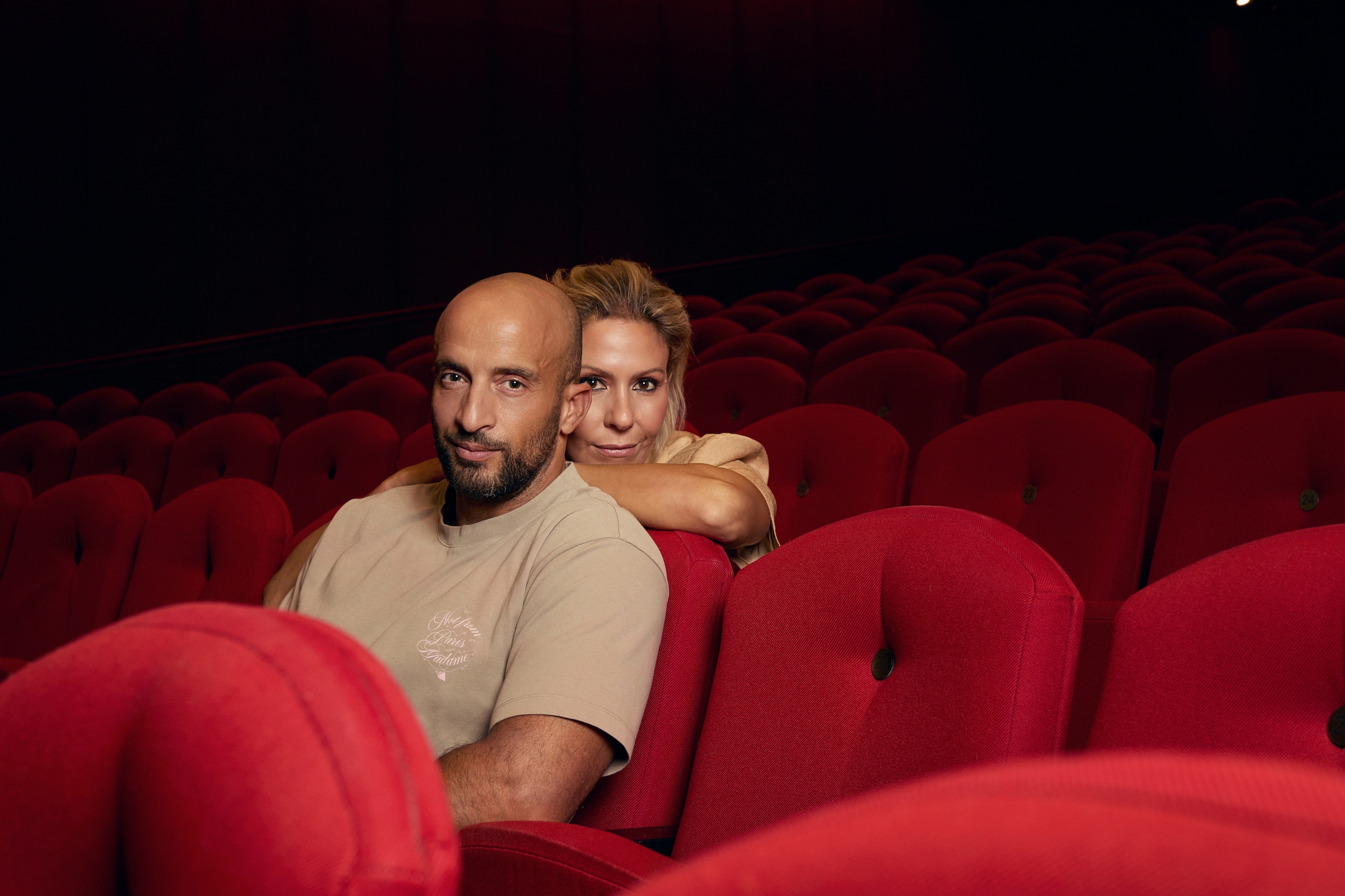 Acteurs en echtgenoten Mouna Laroussi en Walid Benmbarek horen steeds ...