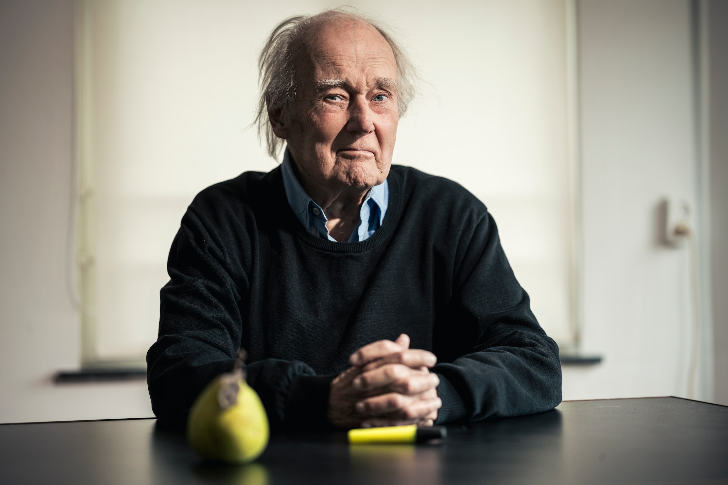 Enfant terrible van de Dutch Design Gert Dumbar (85): ‘Hoe hard AI ook ...