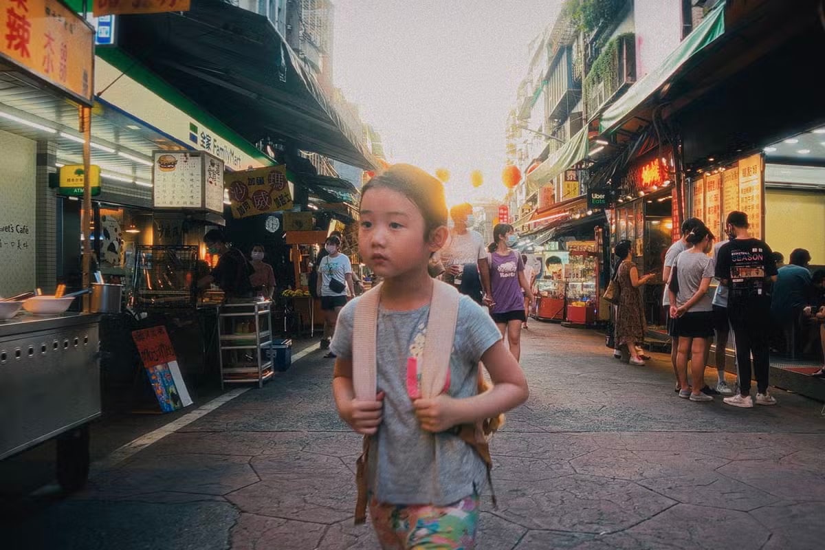 Paff Popcorn Panel over Left-Handed Girl | Het Parool