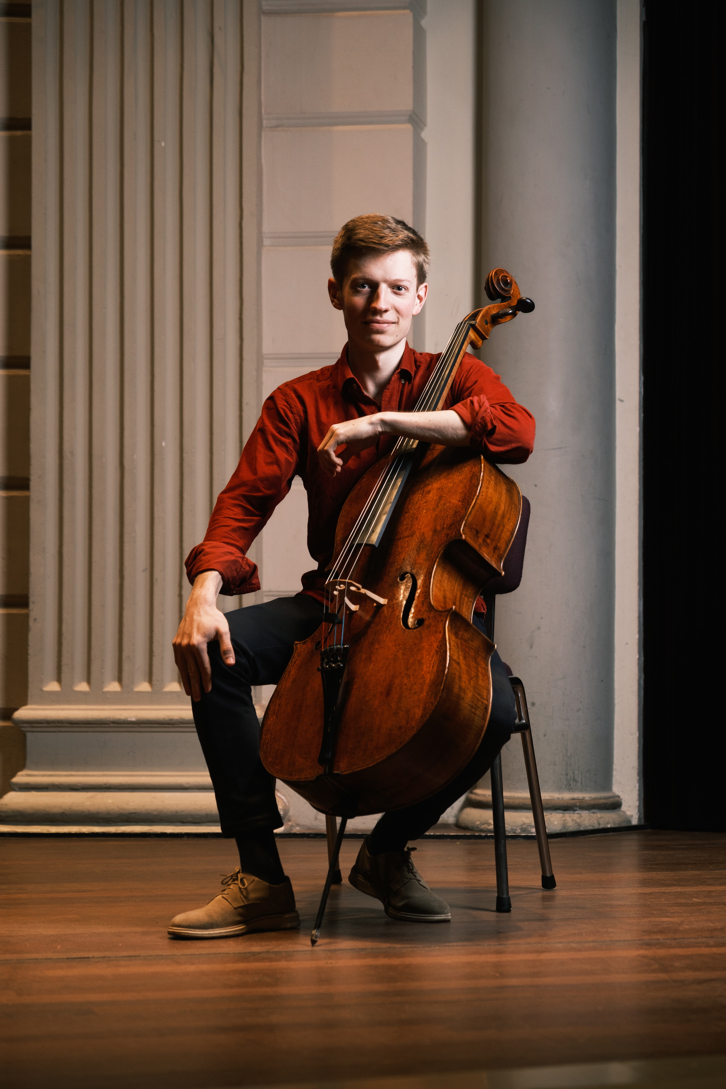 Cellist Thomas Prechal zoekt naar vrijheid in zijn spel: ‘Ik probeer de ...