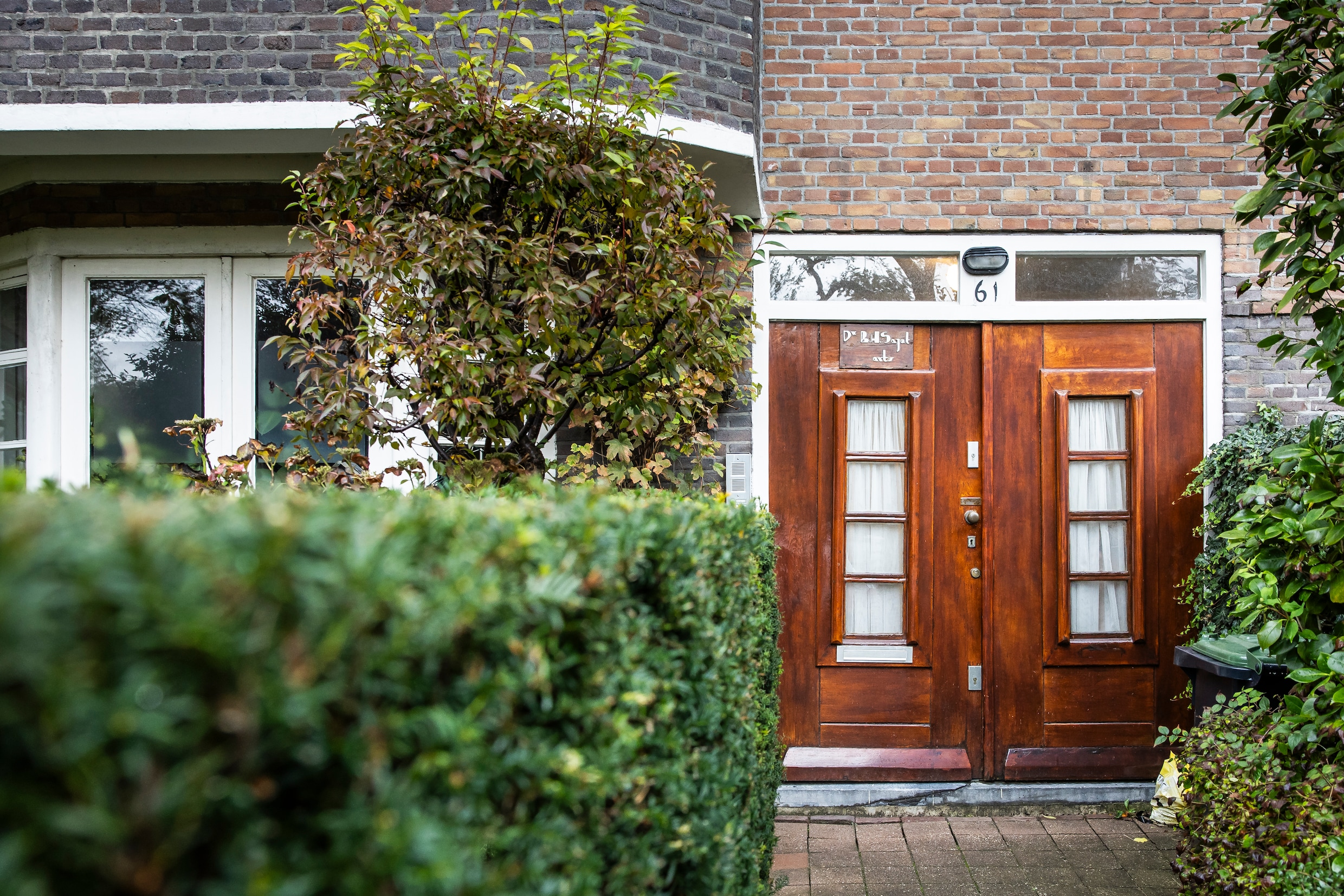 ‘Geen protest, geen ophef’: Amsterdamse gemeenteraadsleden herdenken ...