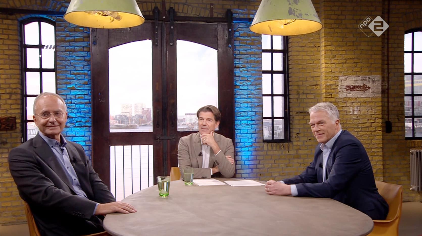 Niets wat Henk Kamp en Wouter Bos zeiden had je niet met een beetje boerenverstand ook zelf ...