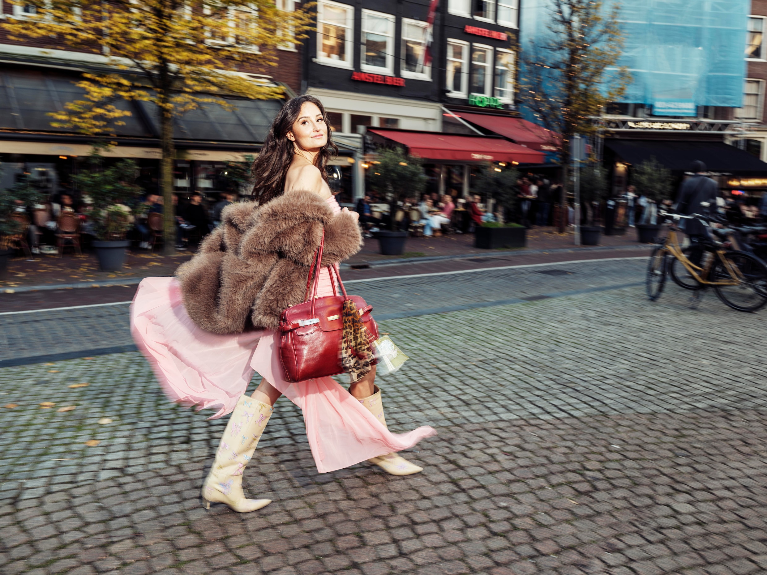 Illustrator Jill (33) inspireert tienduizenden kinderen met haar ...