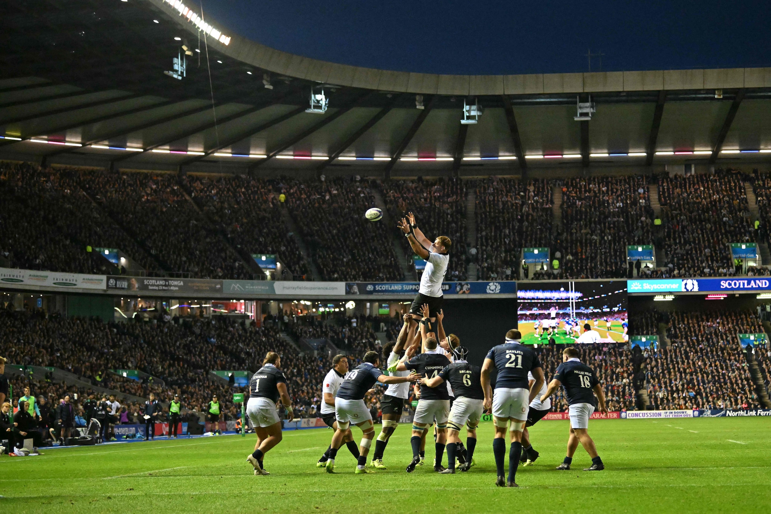 Vrienden van rugbyster Fabian Holland verklaren zijn succes bij de ...