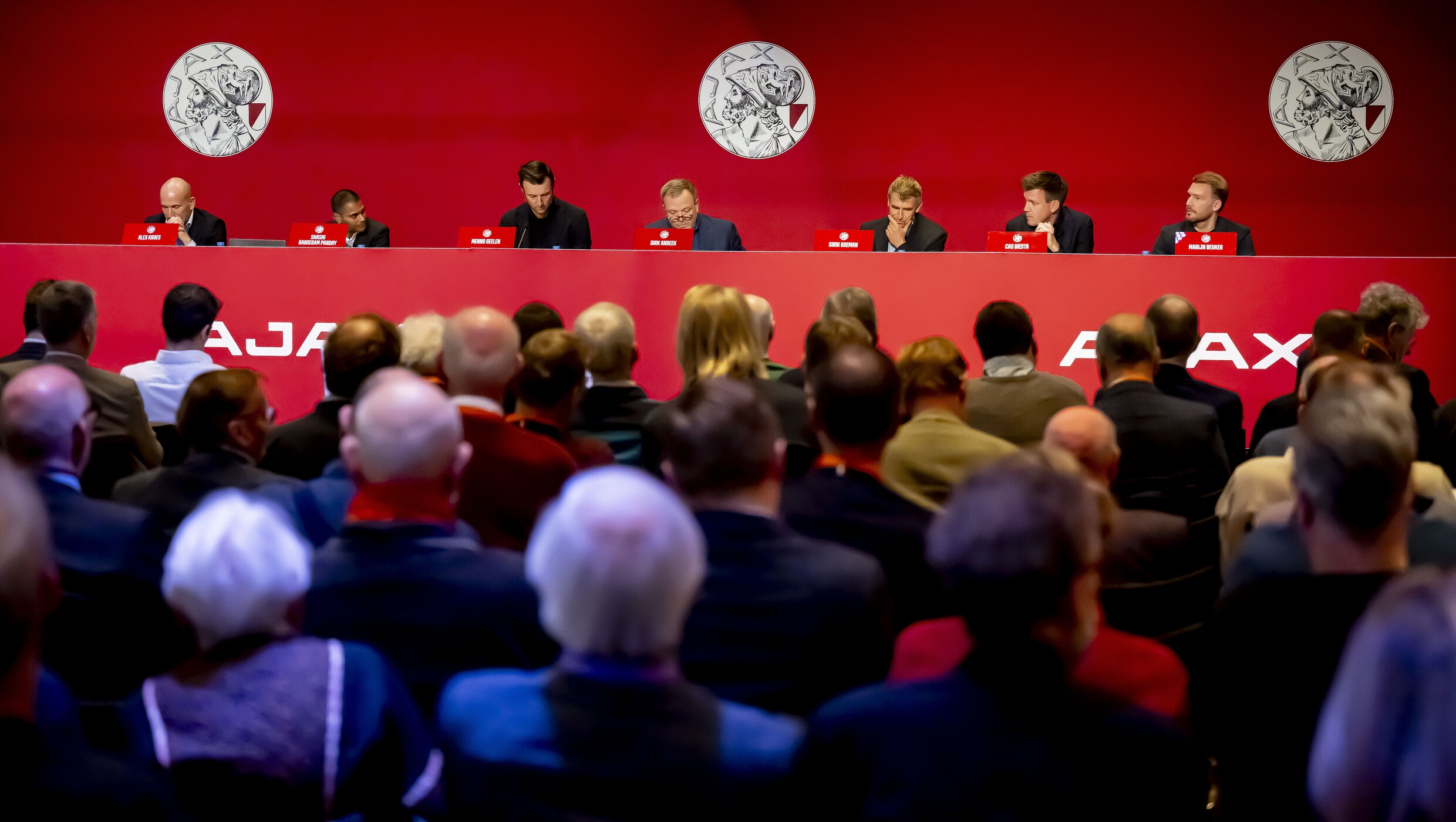 Alle opties op tafel voor nieuw bestuursmodel van Ajax, inclusief een ...
