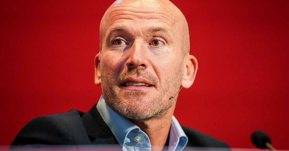 Voormalig Ajax-directeur Alex Kroes in verregaande onderhandeling met ...