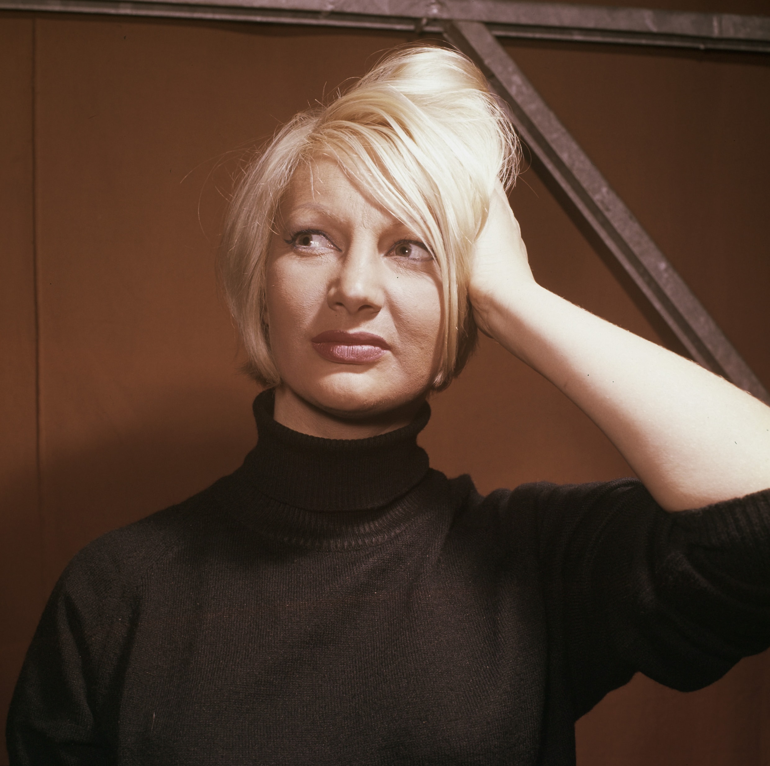 Elfie Tromp wekt Amsterdams icoon tot leven: ‘Net als Adèle Bloemendaal ...