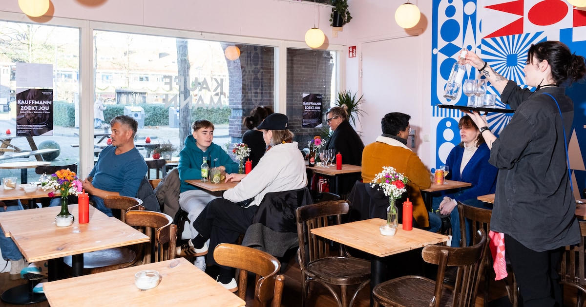 Falafelzaak Bar Kauffmann strijkt na West nu neer op het Zonneplein in ...