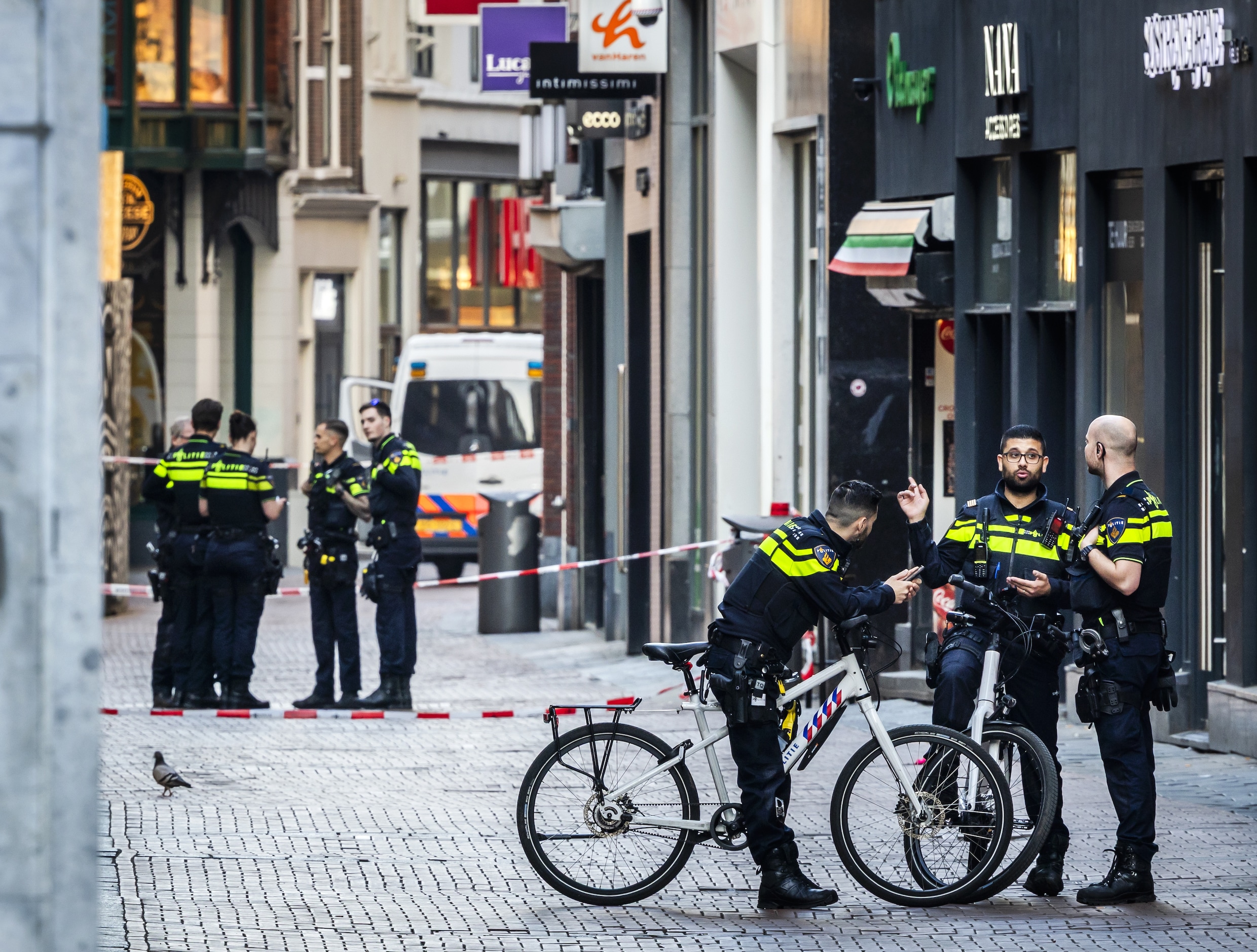 Britse Ali (38) overmeesterde man die vijf mensen neerstak bij de Dam ...