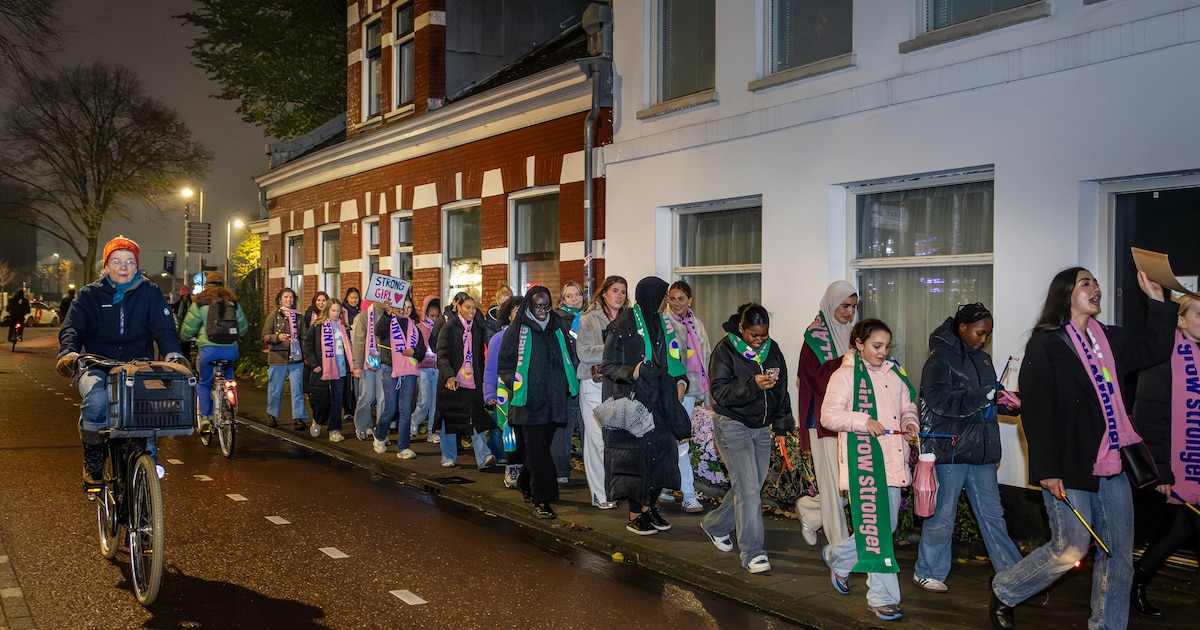 Lampionnentocht door Amsterdam-Noord voor veiligheid voor vrouwen ...